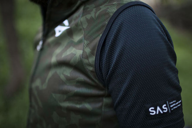 Pre-Order the New Endo Tracko Splinter Camo Vest | The Radavist | A ...