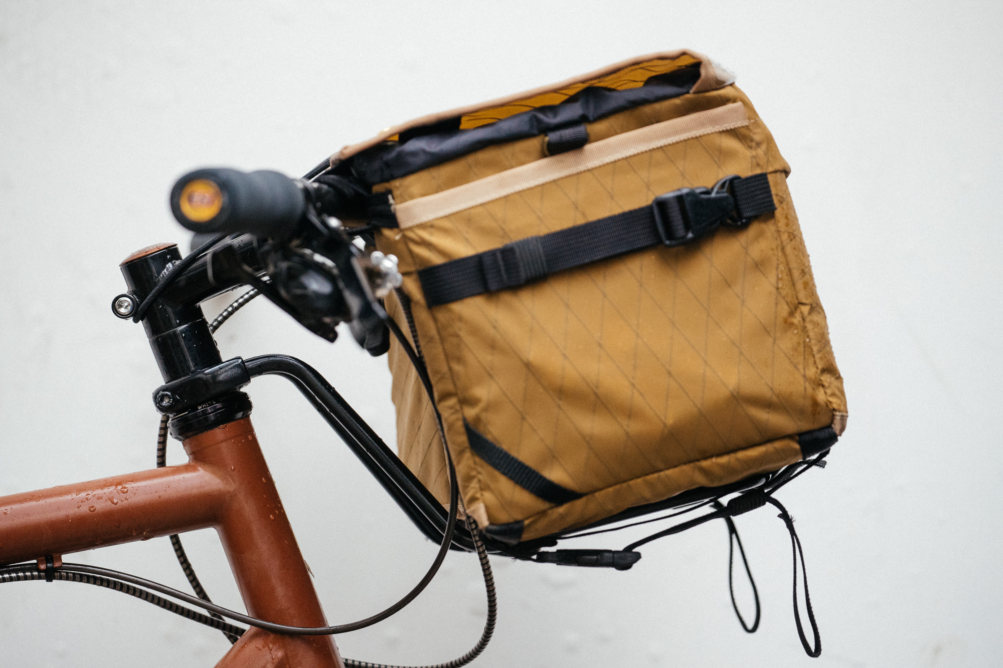 The Tim Tas + Rek Ahead Steerer Rack Saves Your Saggy Handlebar Bags ...