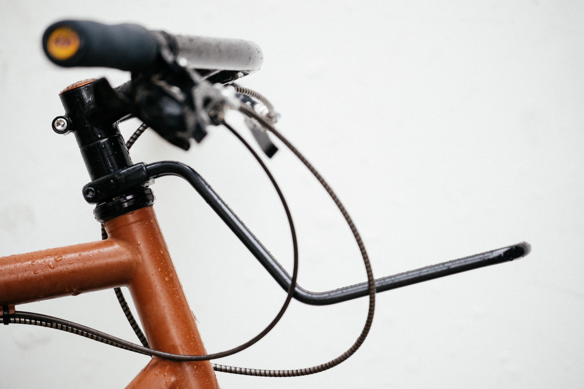 The Tim Tas + Rek Ahead Steerer Rack Saves Your Saggy Handlebar Bags ...
