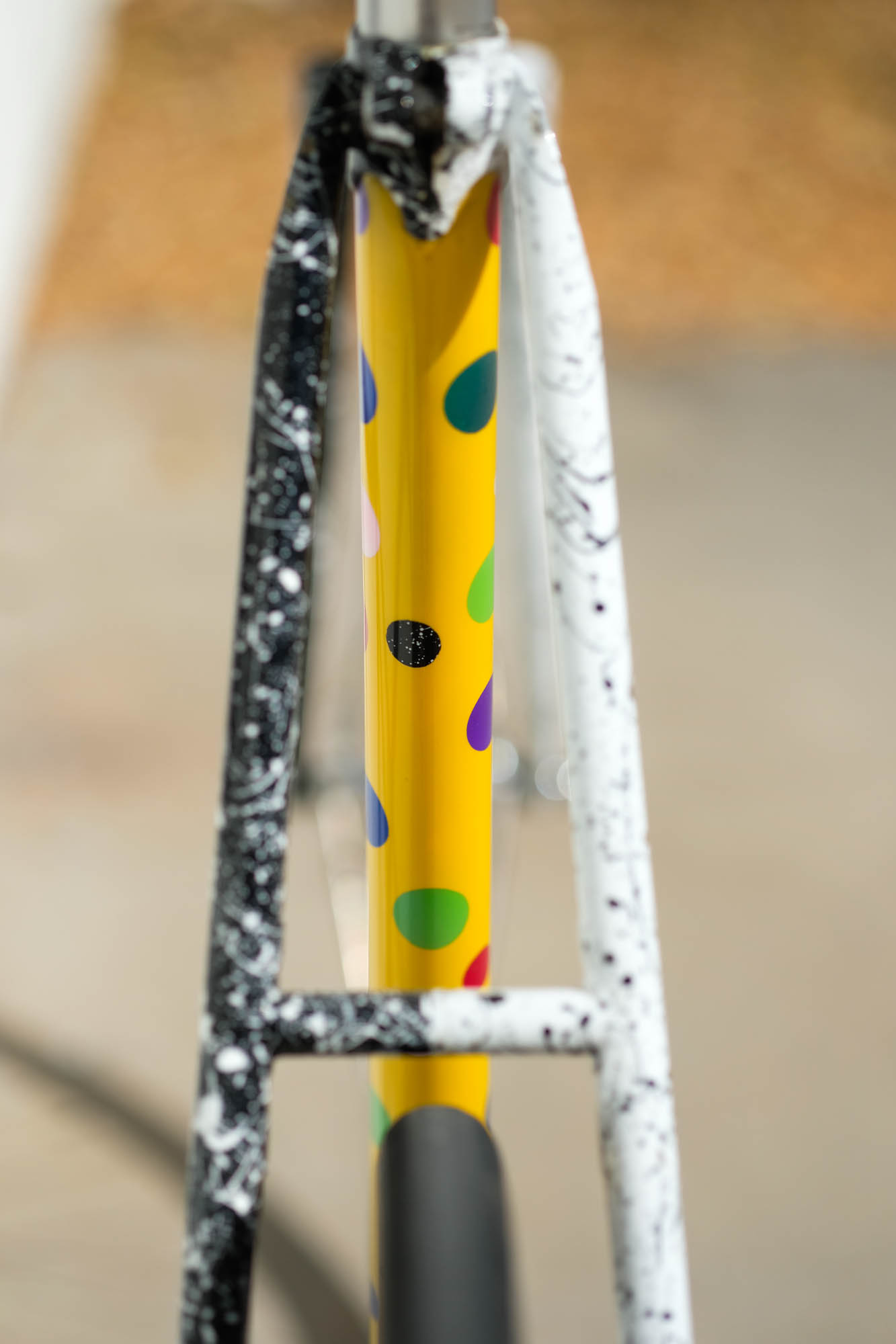 Brian Baylis Painted this Insane Splatter Two-Tone Holland Track Bike ...