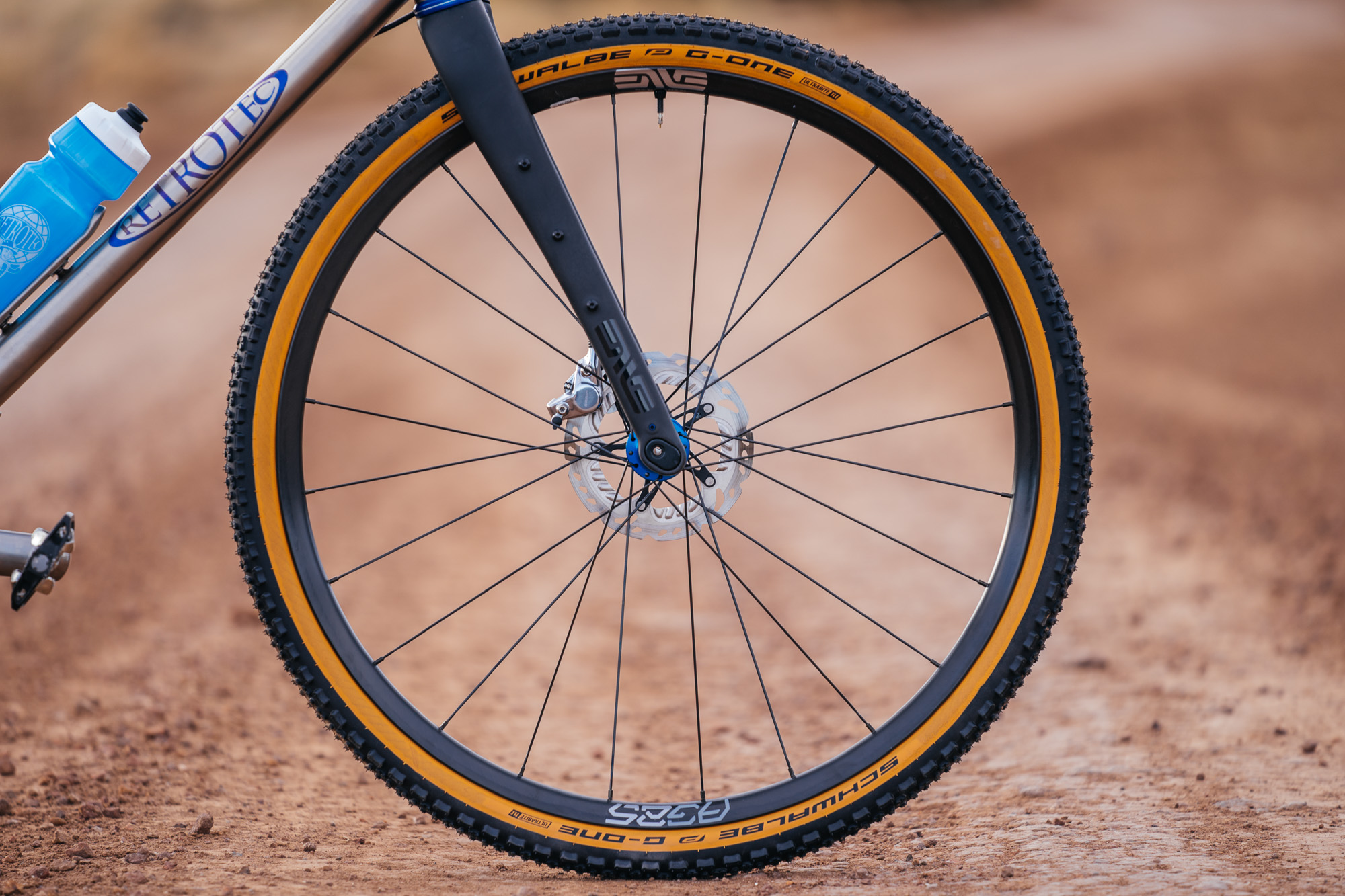 Curtis Inglis’ Titanium Retrotec with ENVE Foundation AG25 Gravel ...