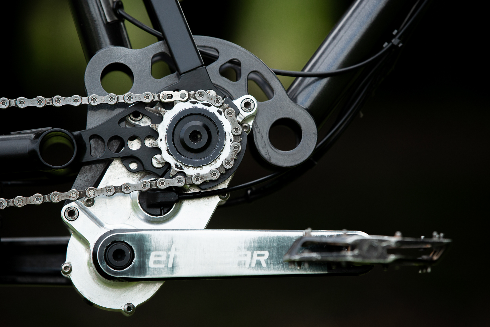 The 170mm Travel, Effigear Box-Equipped High-Pivot Starling Spur 29er ...