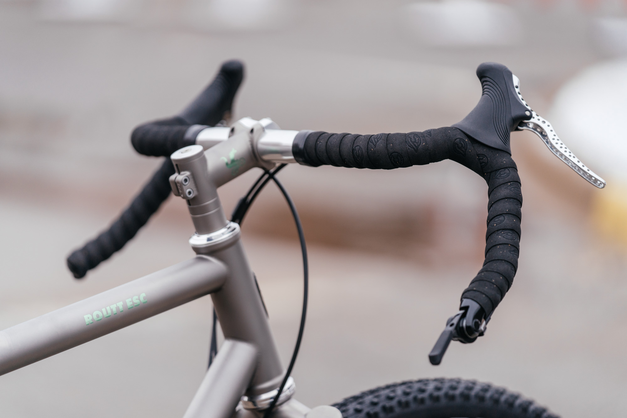 Mid South 2022: Silver Delight – The Moots Routt ESC Neo Retro Build ...