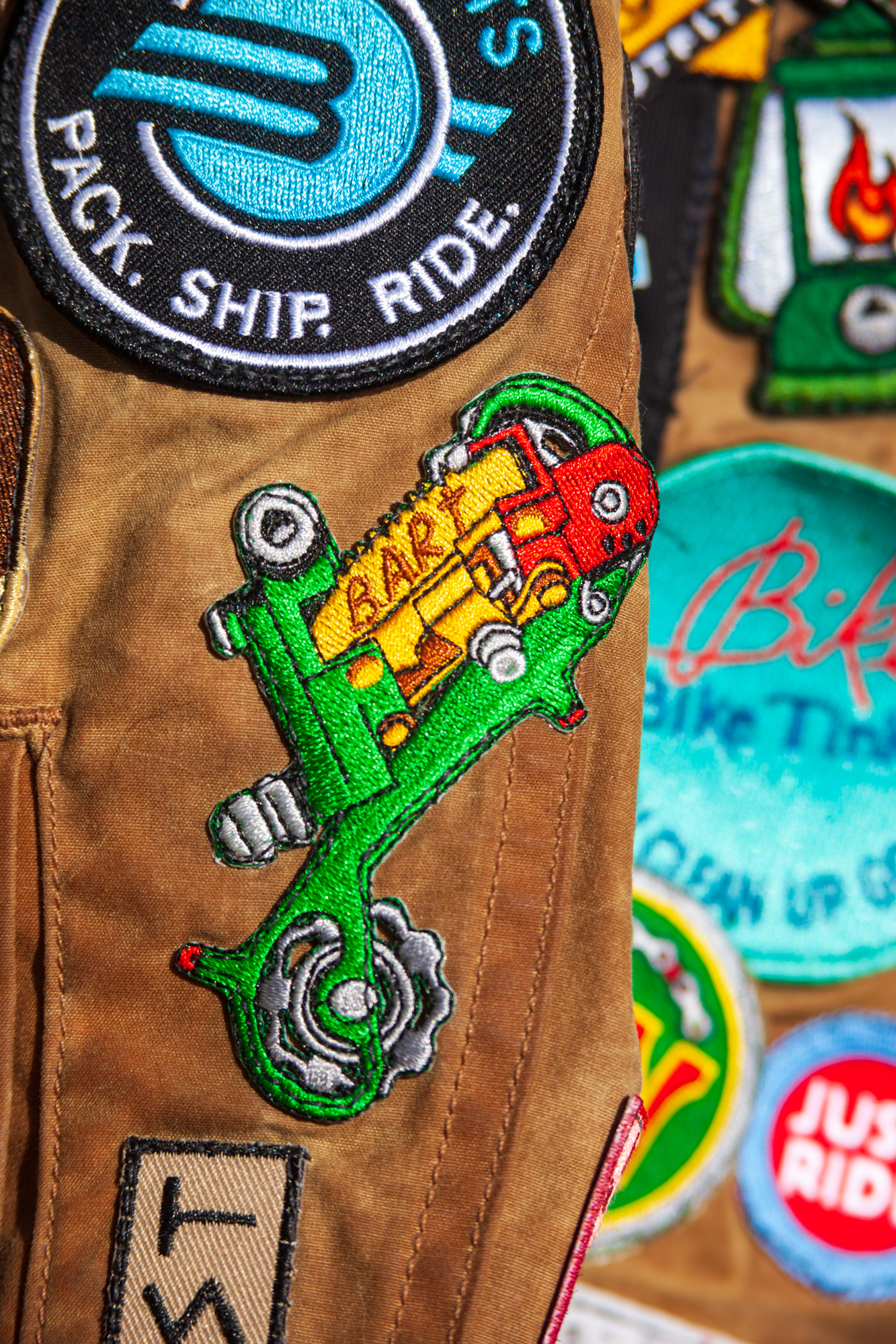 California Travis’ Ultimate Bike-Punk-Nerd Vest Fundraiser for Bicis ...