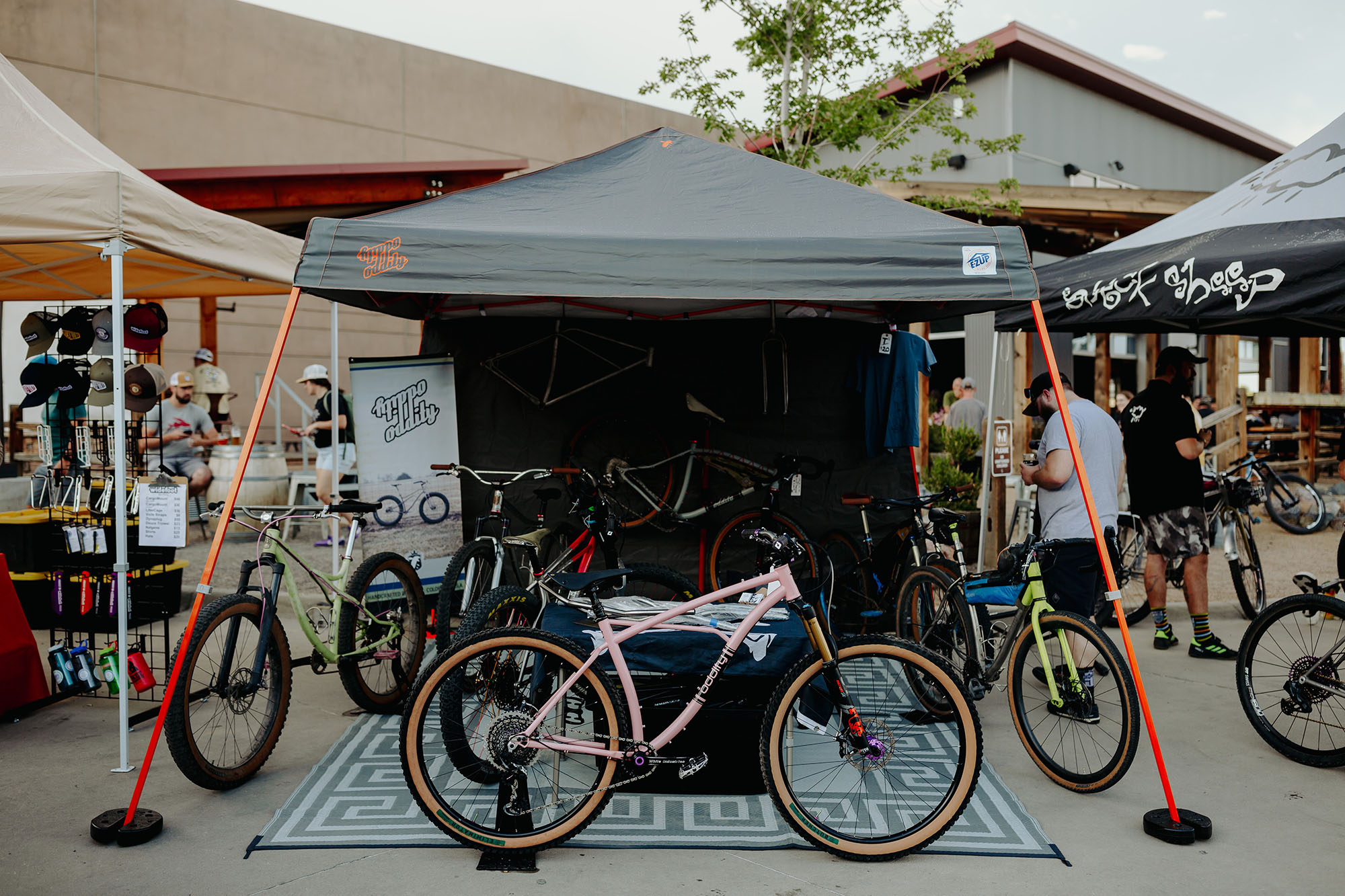 Suds and Buds at The Custom Bike Show in Golden, Colorado – Josh Hicks ...