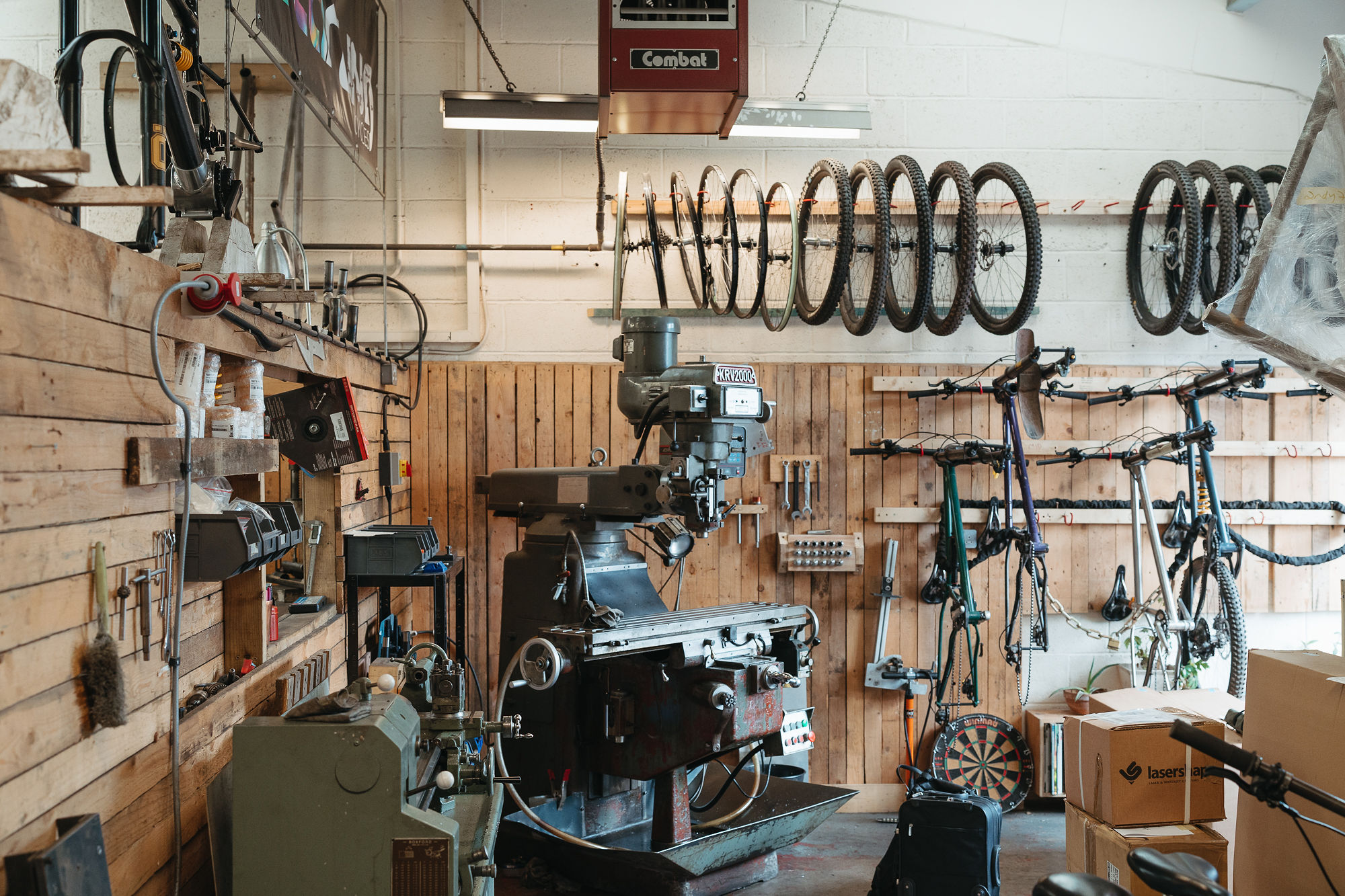 The Shed of Shred: A Workshop Visit with Starling Cycles – Sam Rice ...