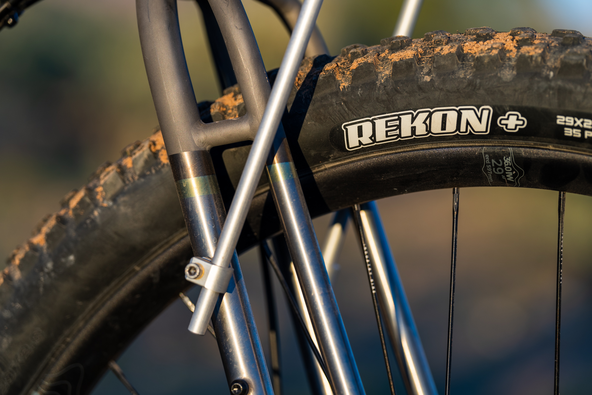 A FoCo Collabo: Josh’s Bender 29+ Touring MTB with Oddity Squid Fork ...