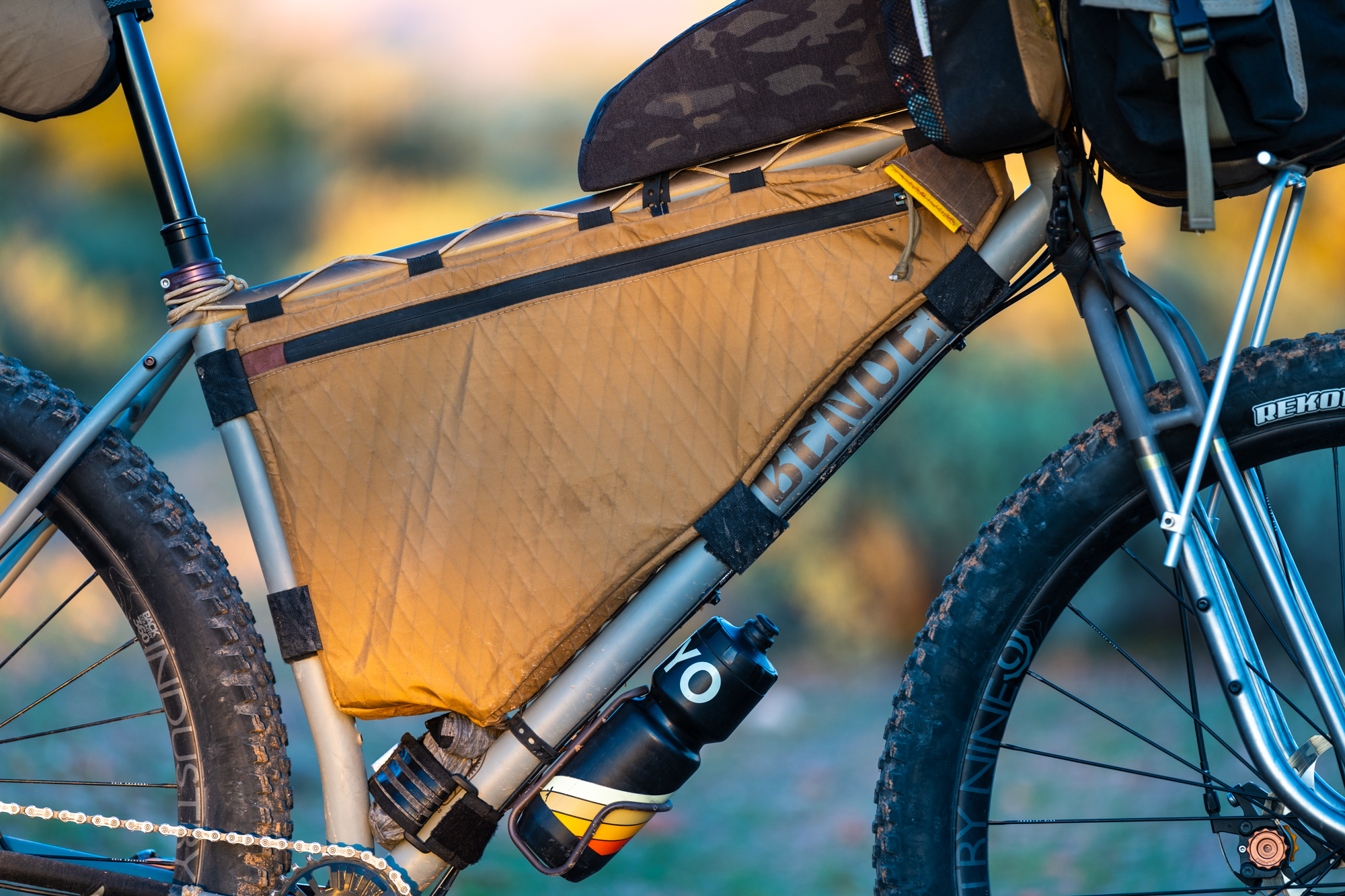 A FoCo Collabo: Josh’s Bender 29+ Touring MTB with Oddity Squid Fork ...
