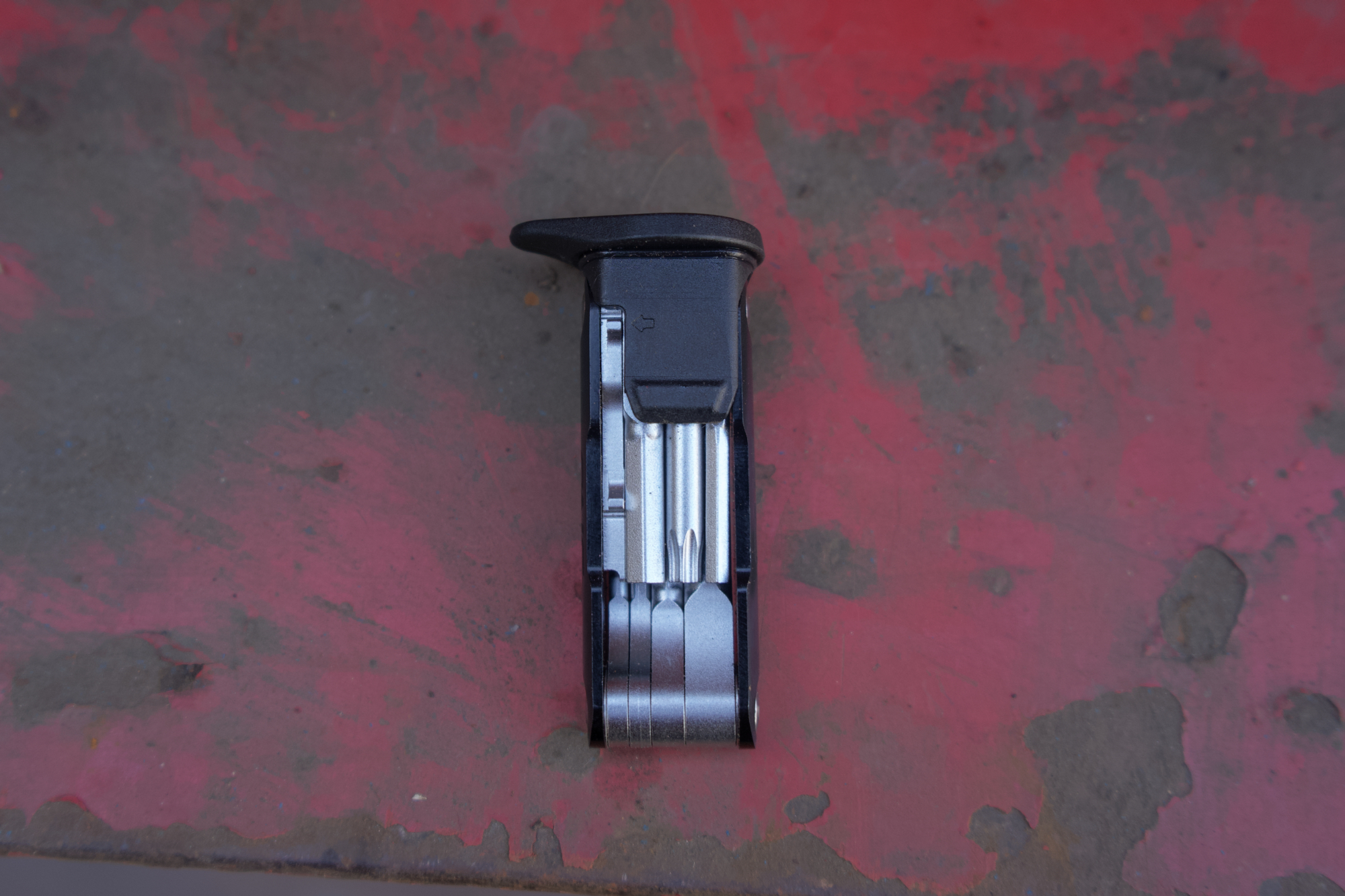 Space Race: Why the OneUp EDC Lite and Bontrager BITS Are the Only In ...