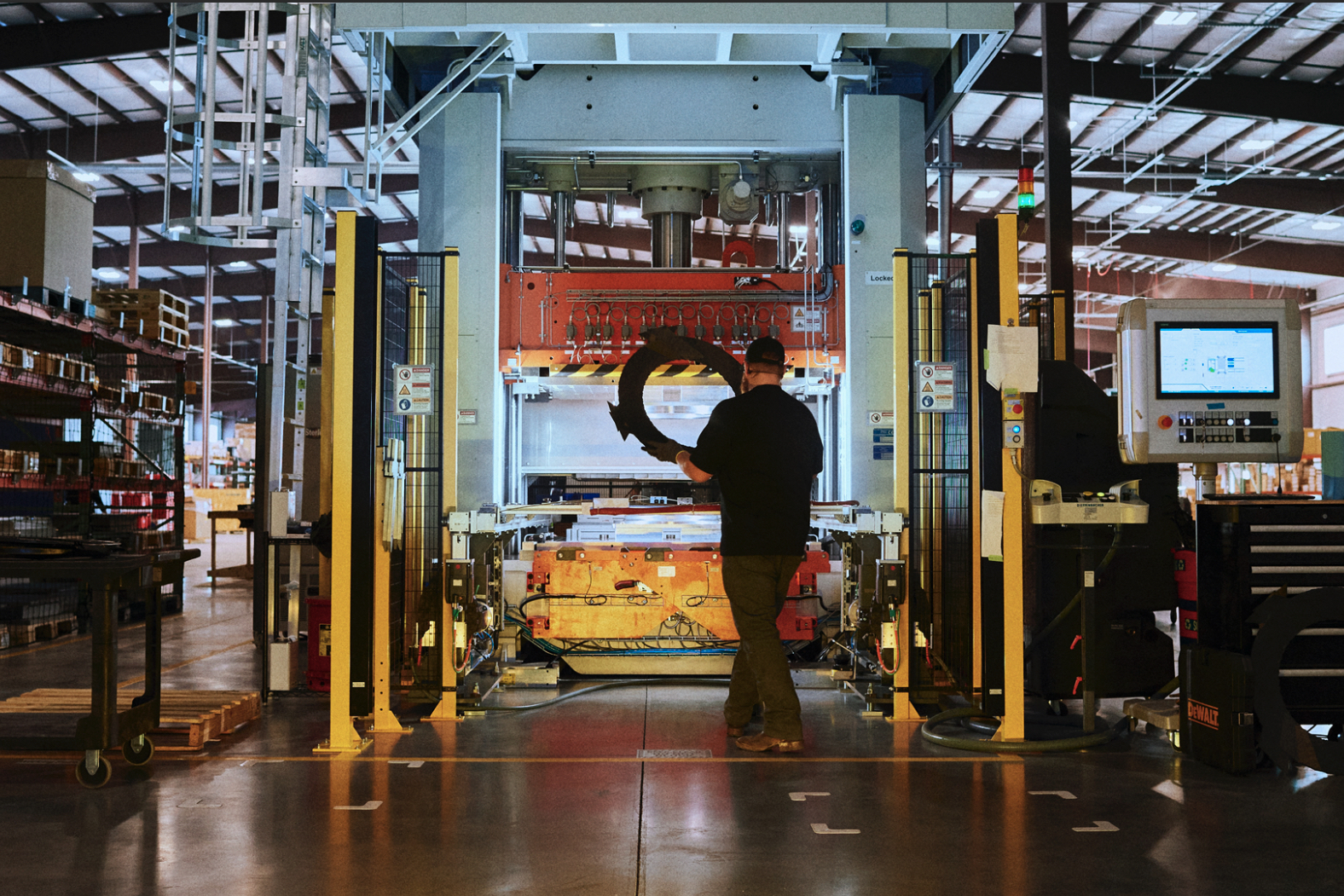 FORGE+BOND Introduces $1,250 American-Made Carbon MTB Wheelsets | The ...