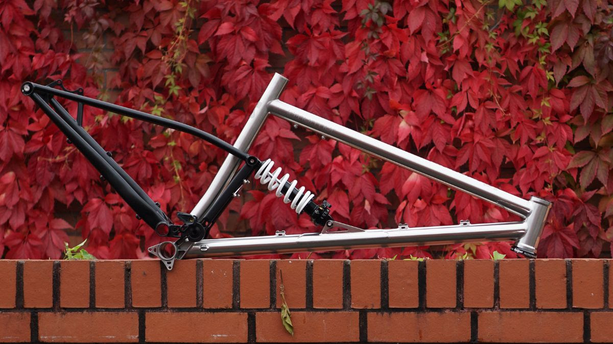 Radar Roundup: Stainless Murmur Cane Creek Edition, Industry Nine ...