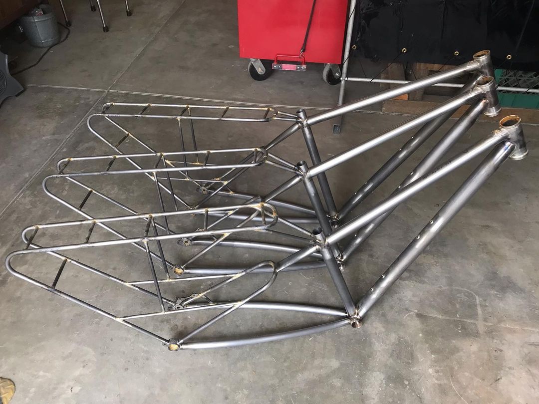 Radar Roundup: Commencal 365, Garbaruk Cranks, Polyvalent Pre-Orders ...