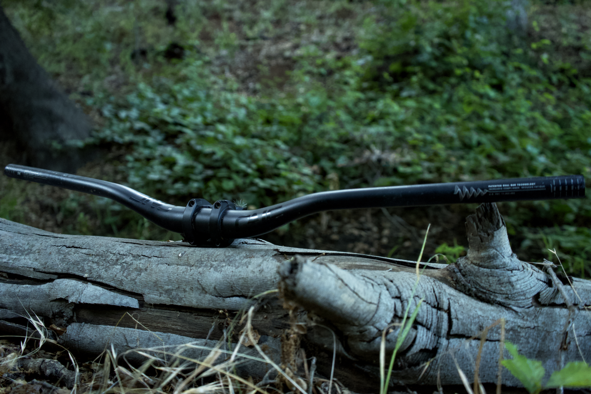 A Flat Circle: Our OneUp Alloy Handlebar Review Got Pretty Deep | The ...