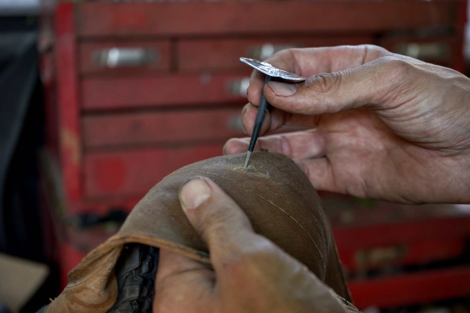 Inside-Out: A Lezyne Tubeless Pro Plugs Review | The Radavist | A group ...