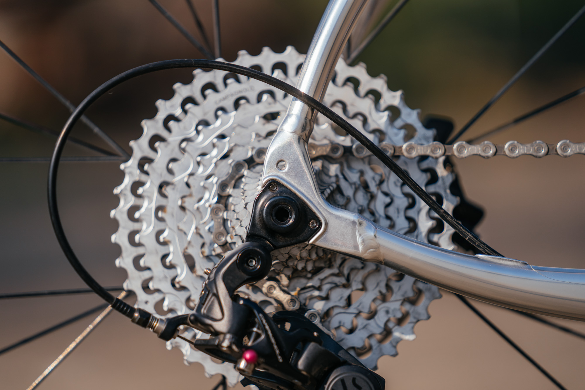 2023 MADE Bike Showdown: ALUMIWARS – Beach Club Al Dente Gravel Bike Vs ...