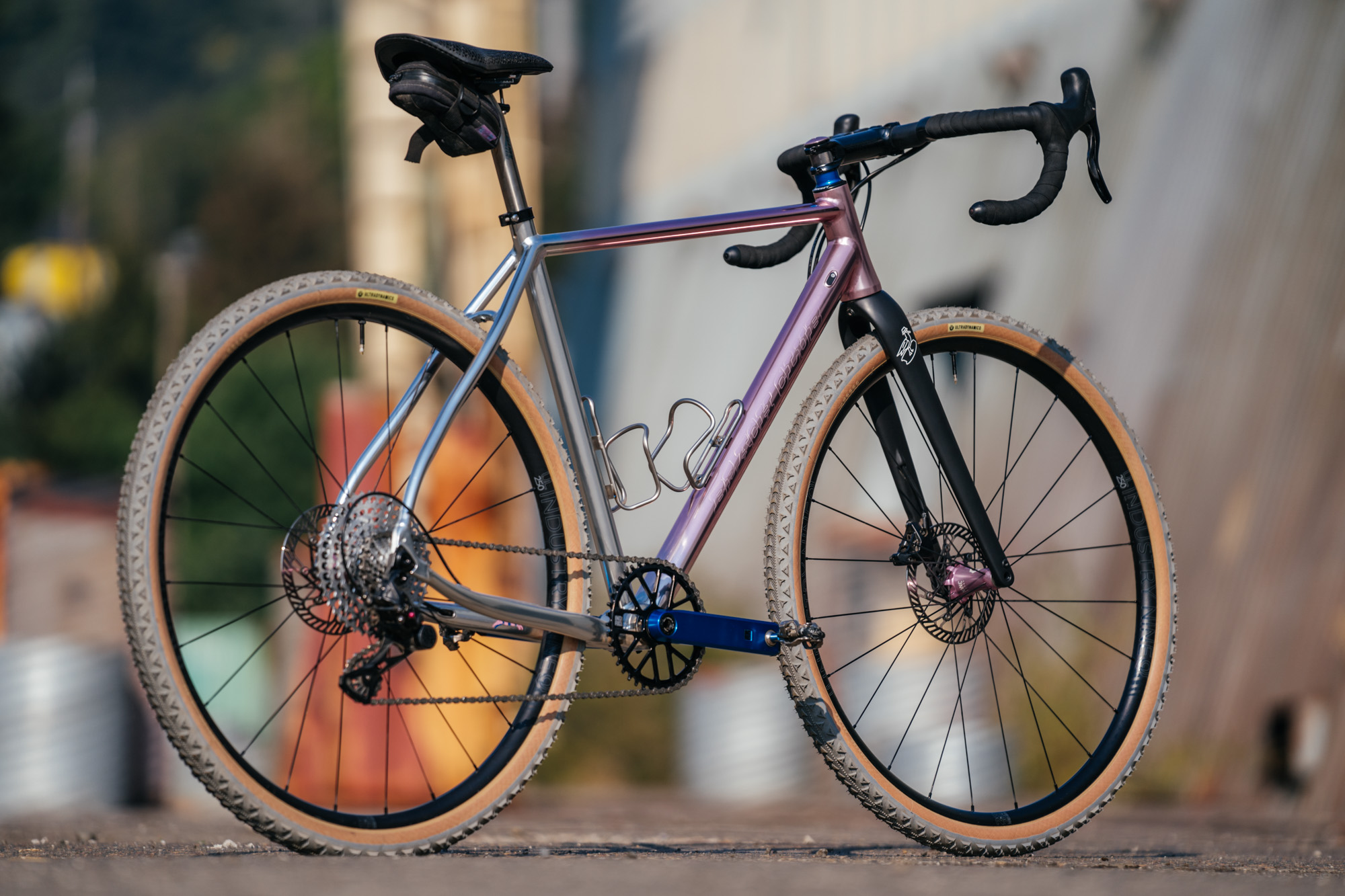 2023 MADE Bike Showdown: ALUMIWARS – Beach Club Al Dente Gravel Bike Vs ...