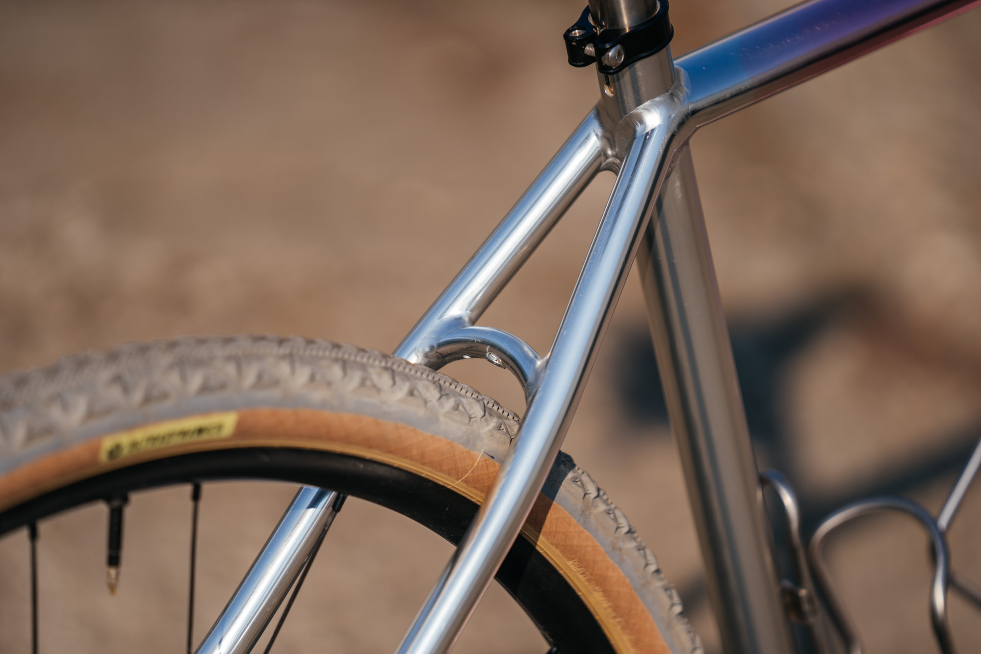 2023 MADE Bike Showdown: ALUMIWARS – Beach Club Al Dente Gravel Bike Vs ...