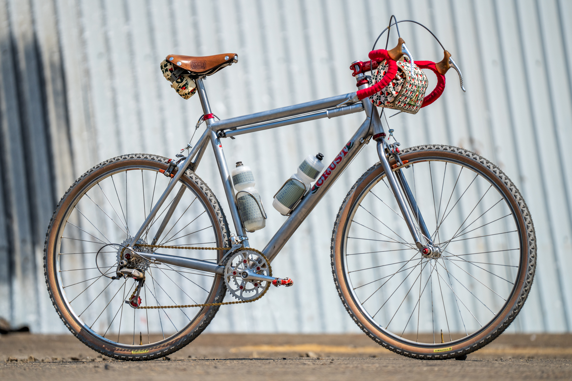 2023 MADE Bike Showdown: ALUMIWARS – Beach Club Al Dente Gravel Bike Vs ...