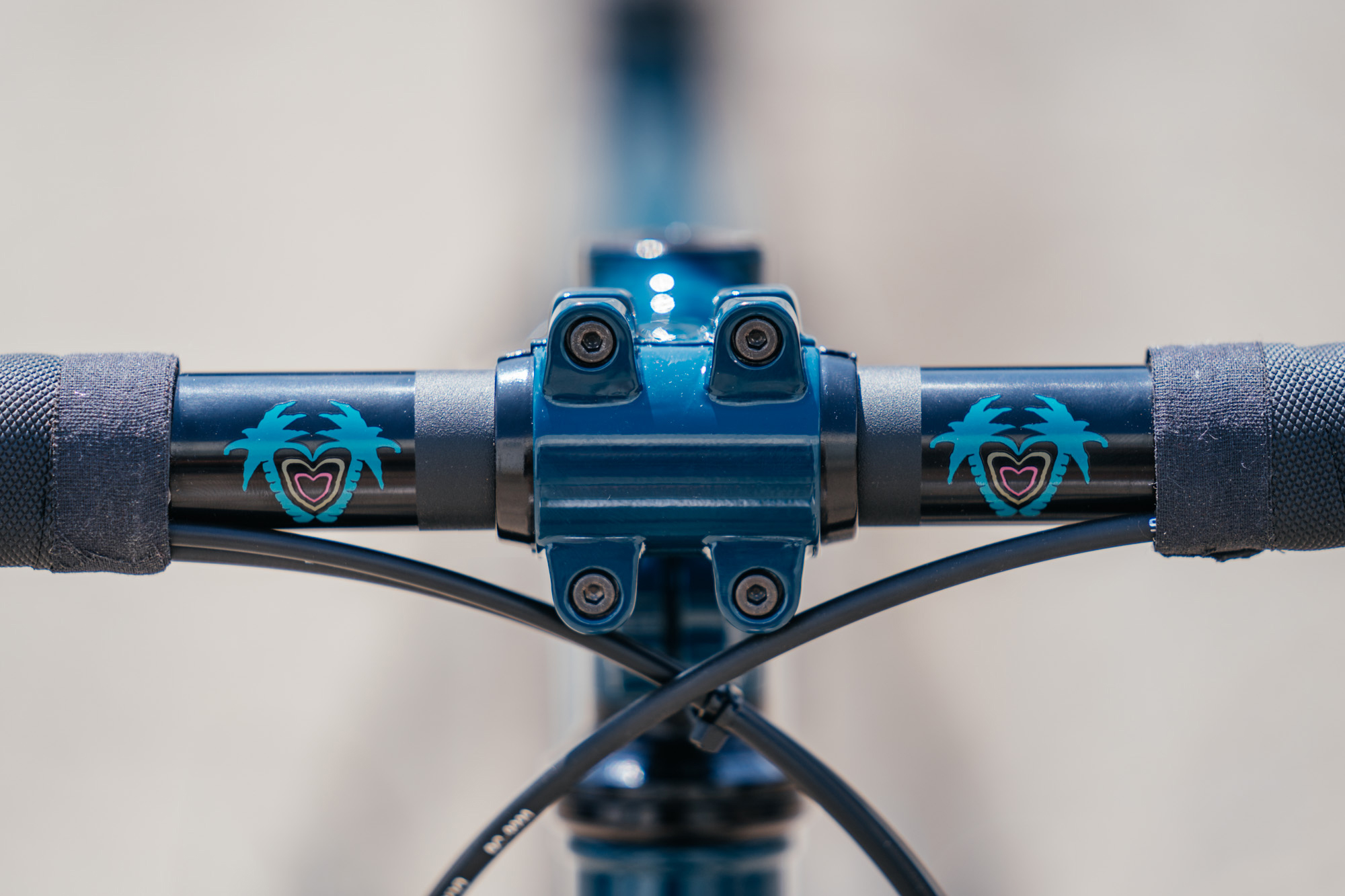 Sklar Rounds out the SuperSomething Chassis with Ti Seatposts and a ...