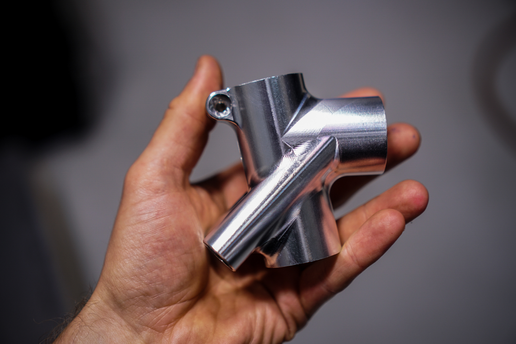 Don’t Call it a Throwback: Framework Bicycles is Making Waves in Carbon ...