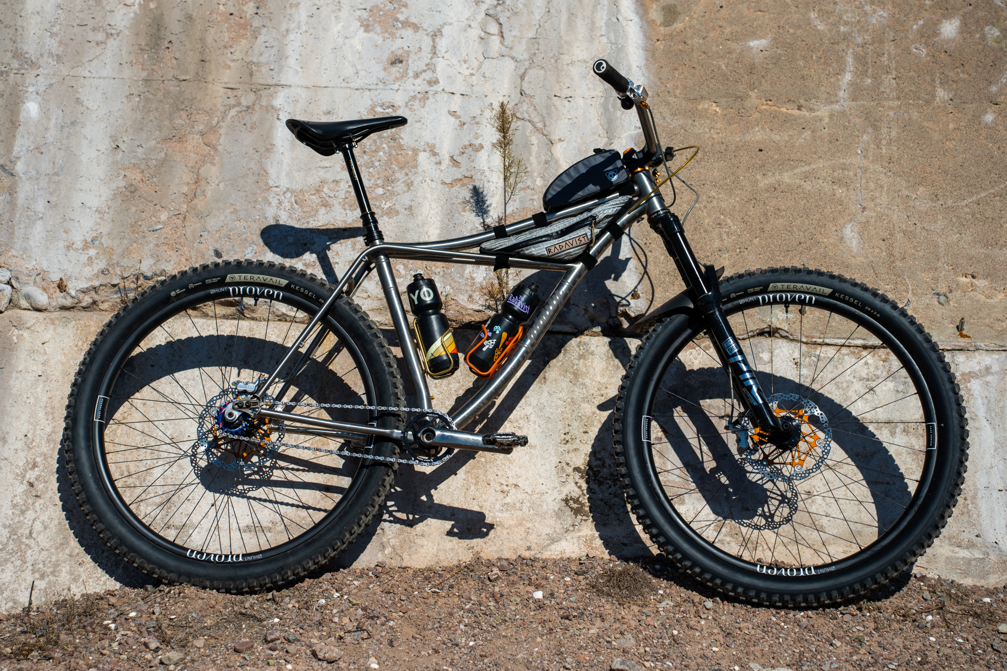 Single or Dingle? A Wheels Manufacturing SOLO-XD Single Speed ...