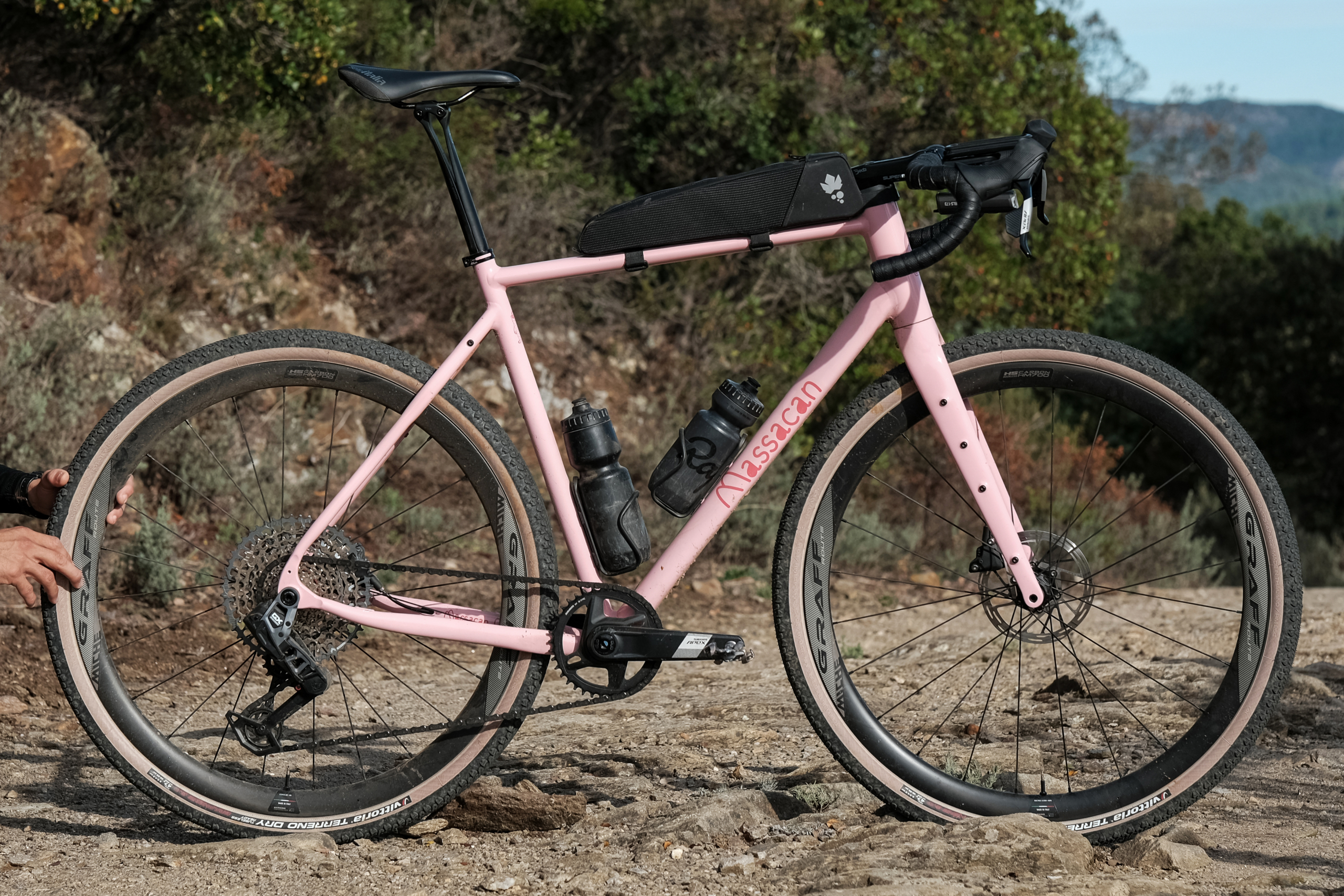 Radar Roundup: Massacan Paula Gravel Bike, Rivendell MUSA Pants, SON Edelux USB-FL Sneak Peek ...