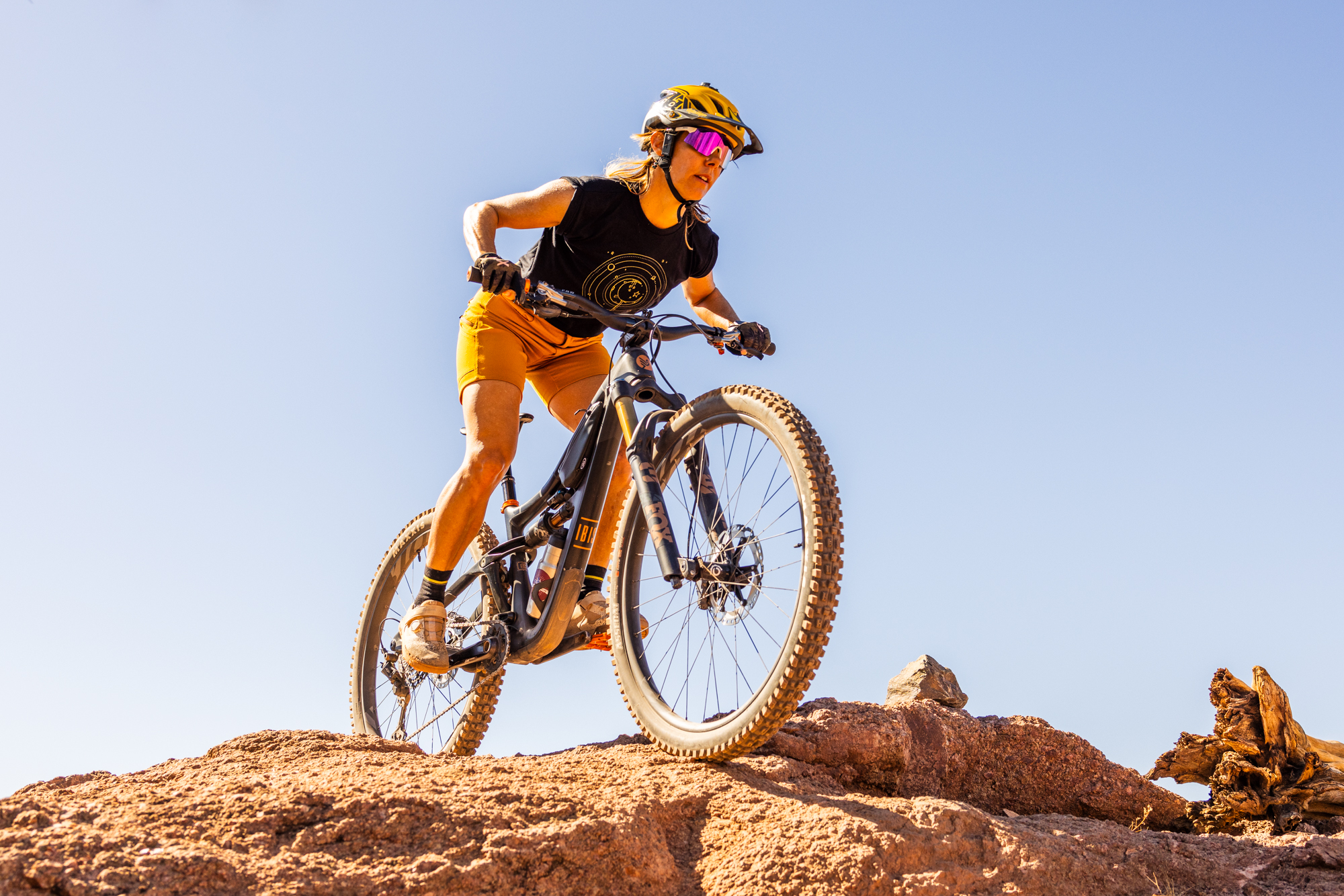 First Ride Review: PNW Components Loam Carbon Handlebar – Josh and ...