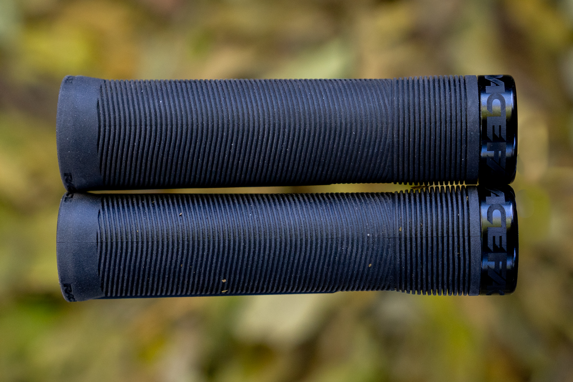 Down With the Thickness: A Race Face Chester Grip Review – Travis Engel ...