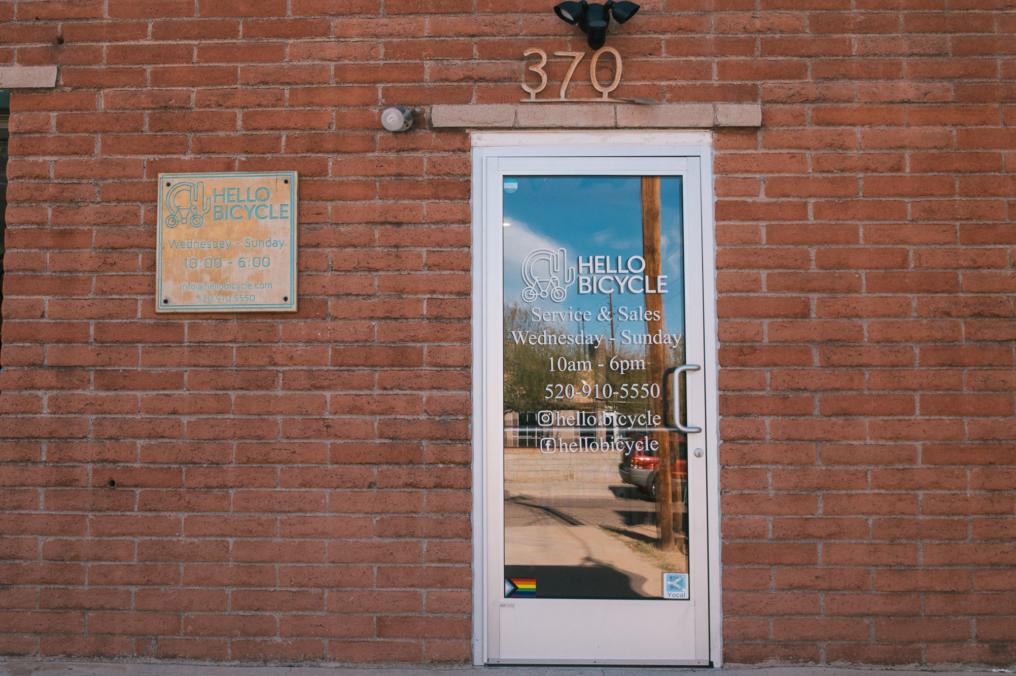 Sips and Service: Hello Bicycle Cafe and Shop Visit – Spencer Harding ...