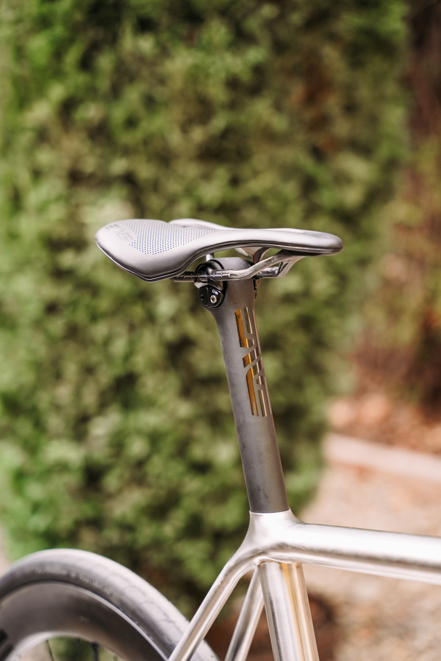 Rizzo Cycles Offers Special Deal on Custom Frame for 2024 ENVE GRODEO ...