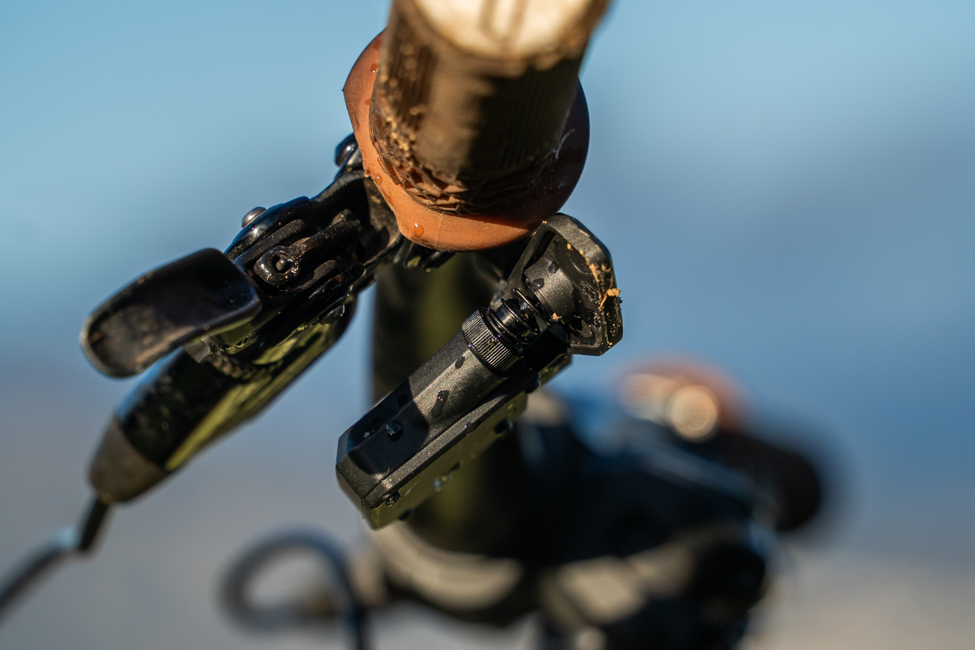 Here for the Right Reasons: A TranzX EDP01 Wireless Dropper Post Review ...