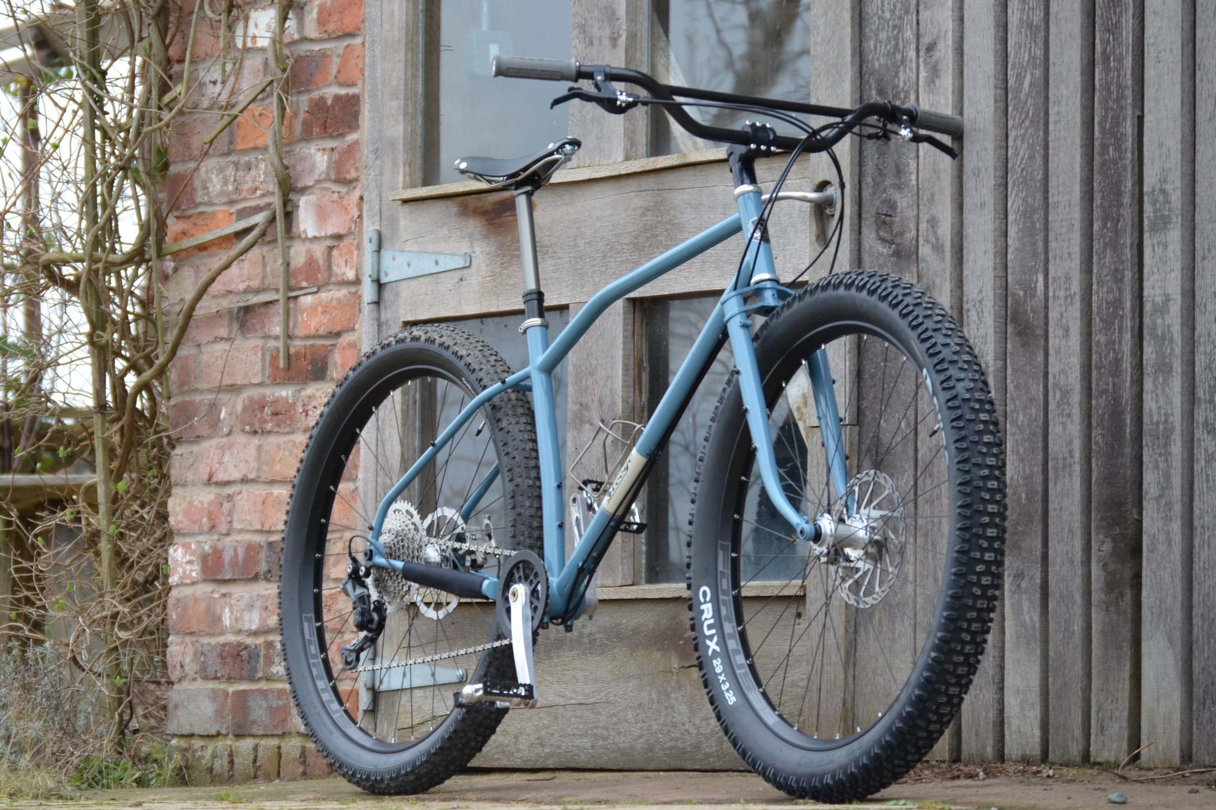 The Stooge Cycles Dirt Tracker is a Modern Tracker Bike | The Radavist ...