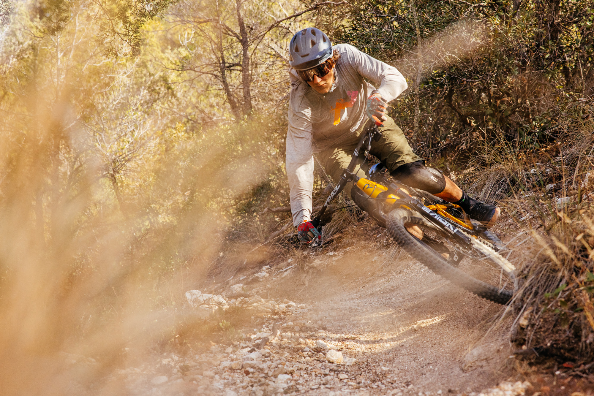 Affordable High-End MTB Helmet Review Roundup – Travis Engel | The ...