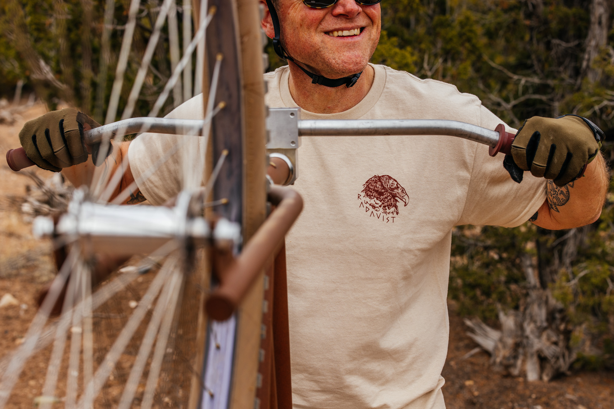 Monē Bikes SB2 Review: Cruisin’ for a Bruisin’ – John Watson & Cari ...