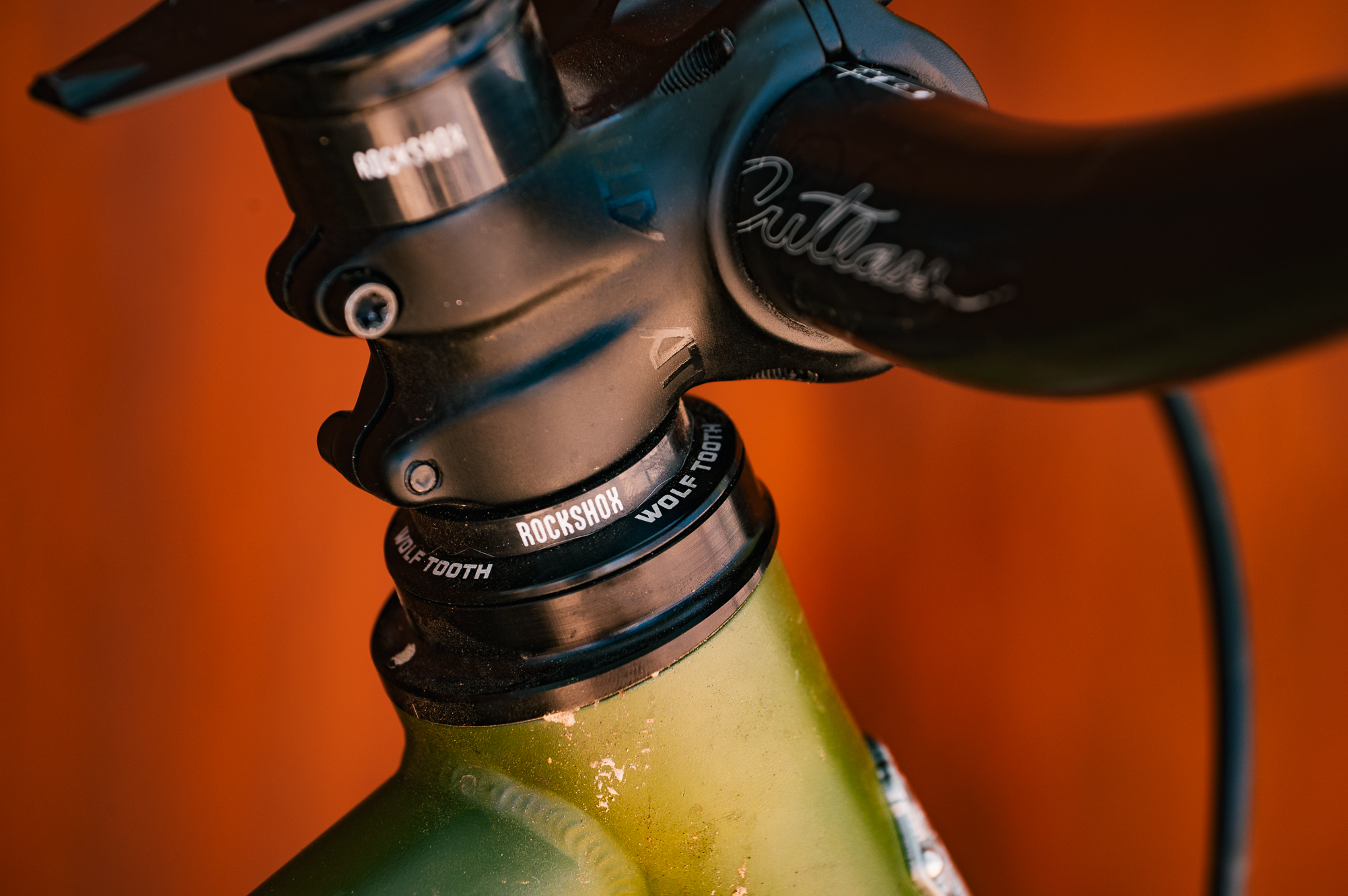 Wolf Tooth GeoShift Angleset Headset Review: The Future is Now ...