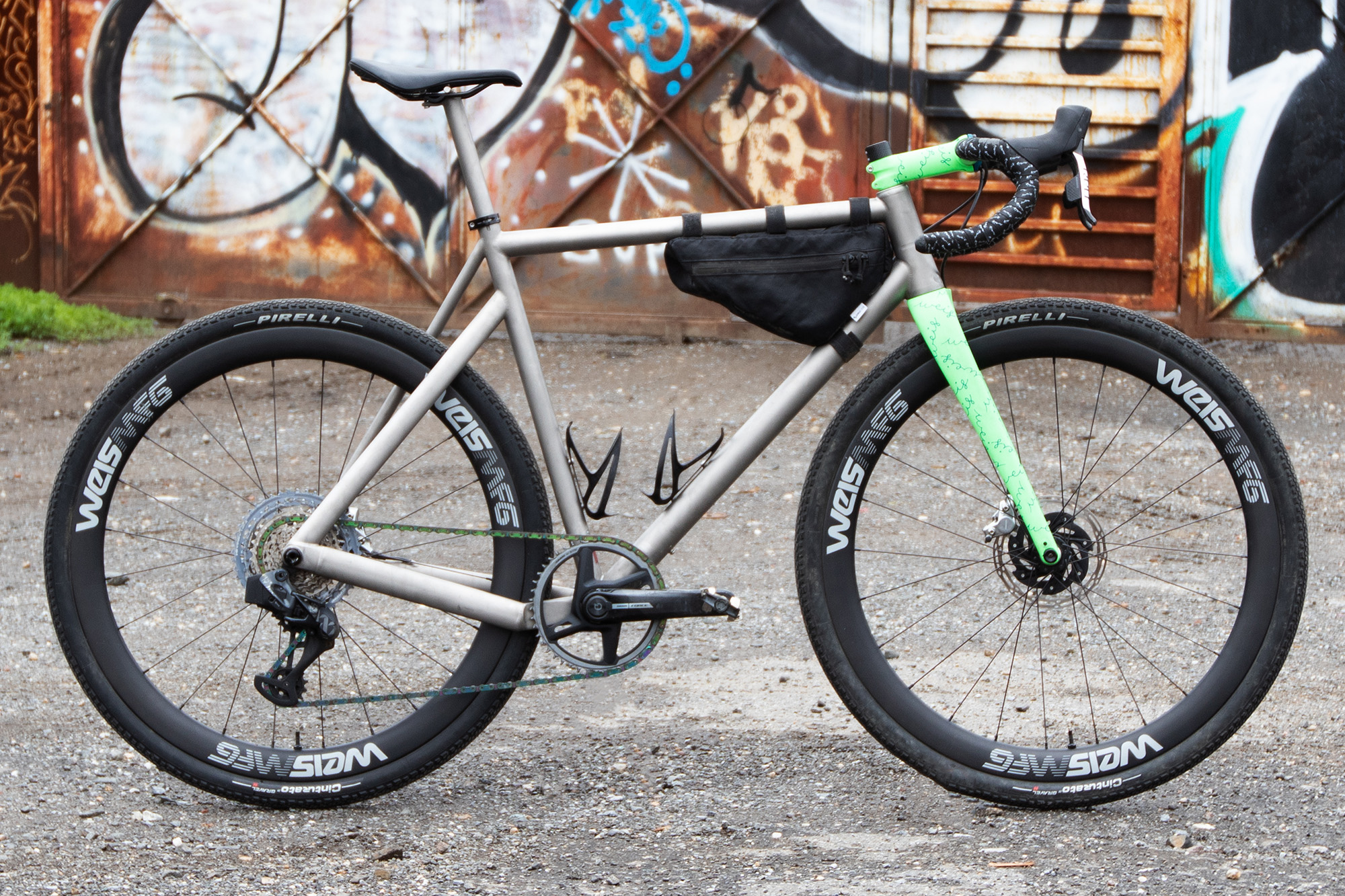Readers’ Rides: Conor’s Weis MFG Hammer Ti Gravel Bike | The Radavist ...
