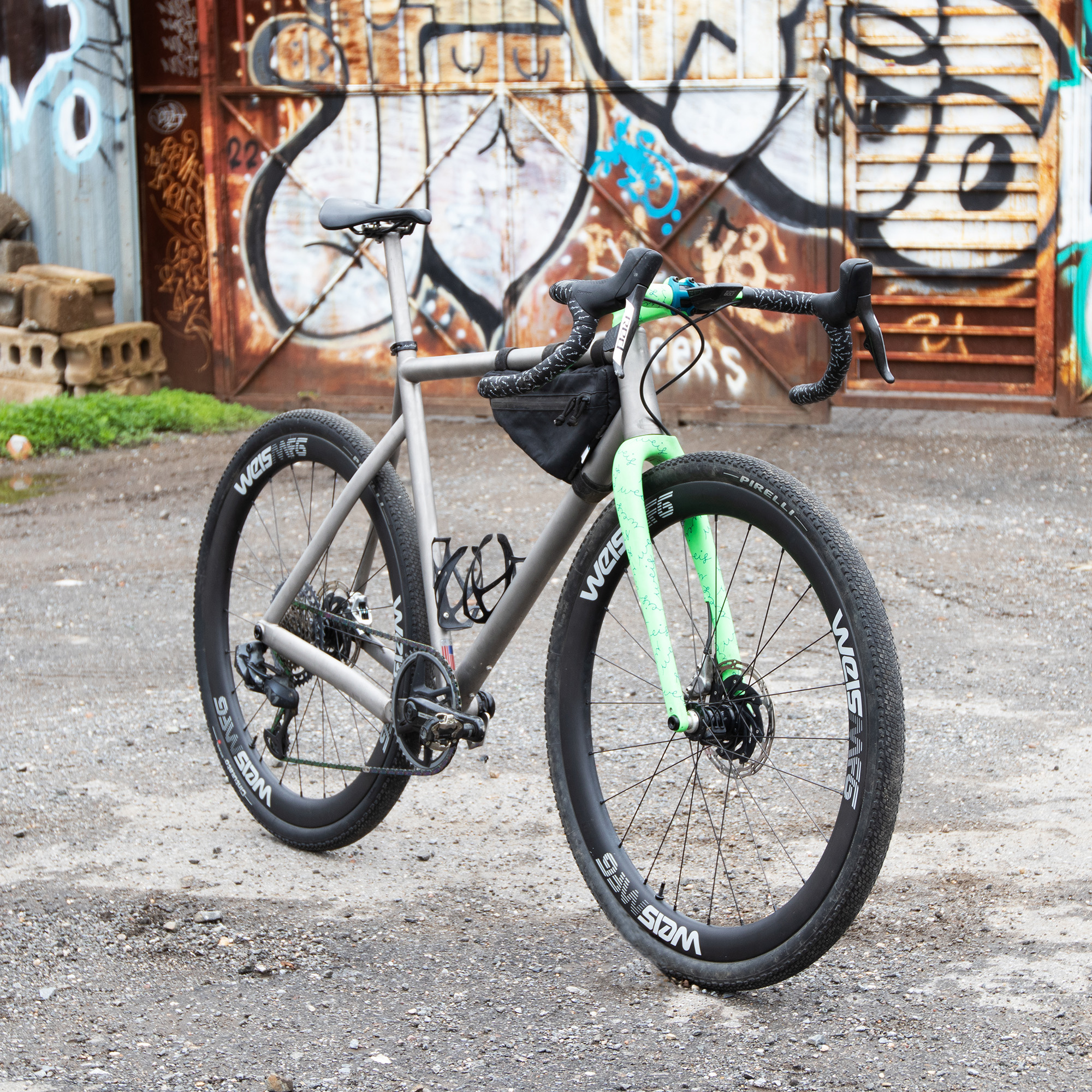 Readers’ Rides: Conor’s Weis MFG Hammer Ti Gravel Bike | The Radavist ...