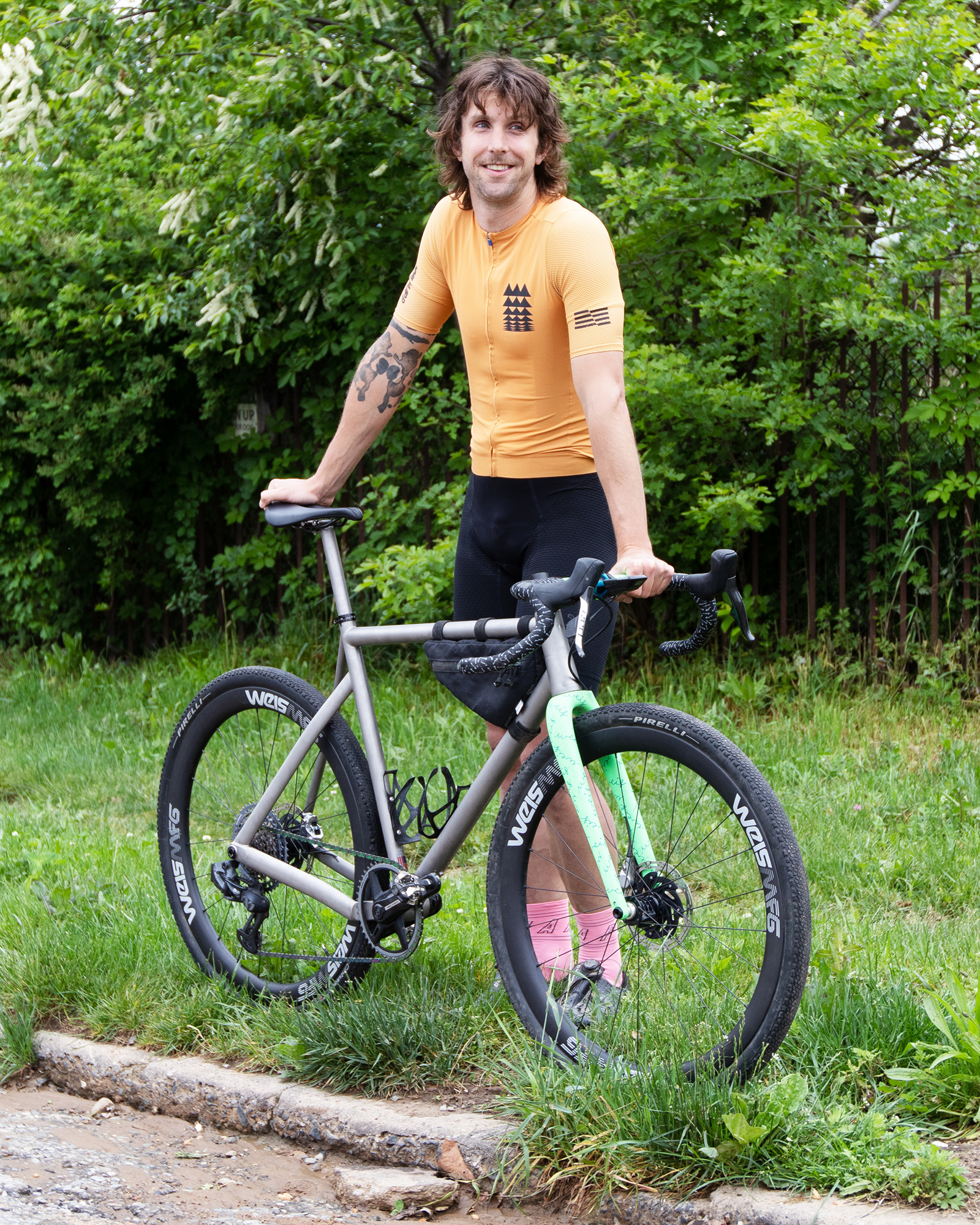 Readers’ Rides: Conor’s Weis MFG Hammer Ti Gravel Bike | The Radavist | A group of individuals ...