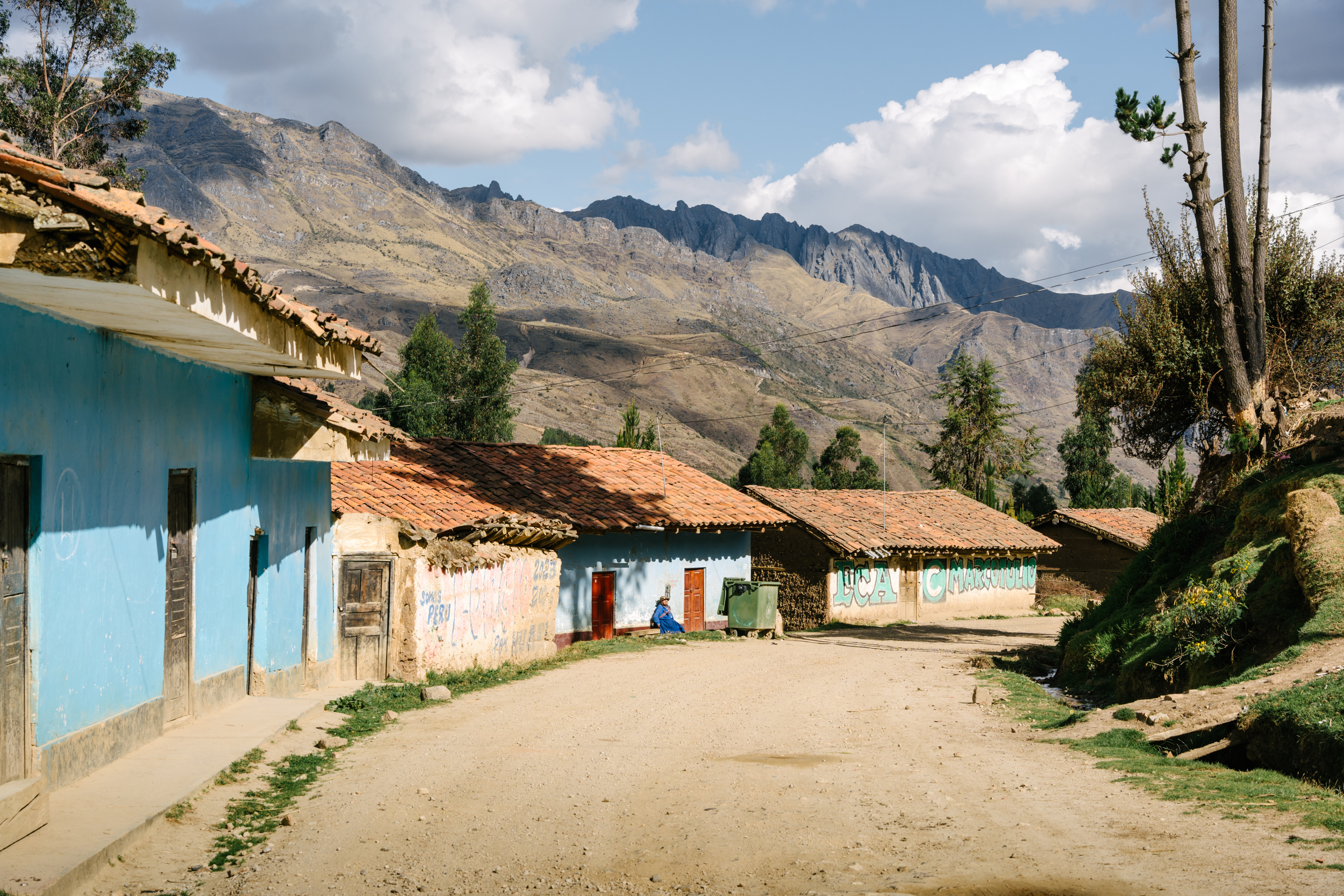 On the Trail of Ancient Civilizations in the Peruvian Andes – Ryan ...