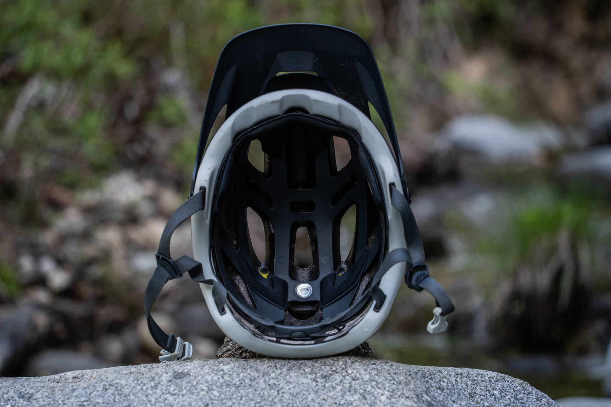 Affordable High-End MTB Helmet Review Roundup – Travis Engel | The ...
