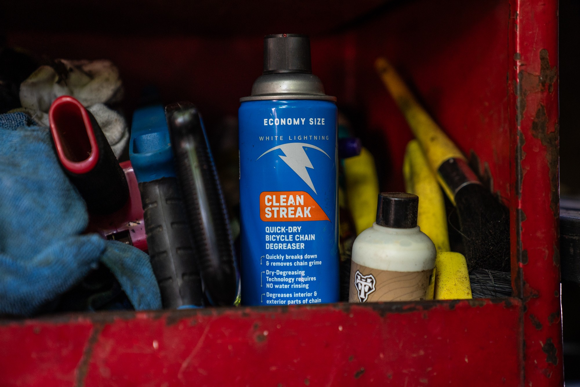 A Love Letter to White Lightning Clean Streak Degreaser – Travis Engel ...