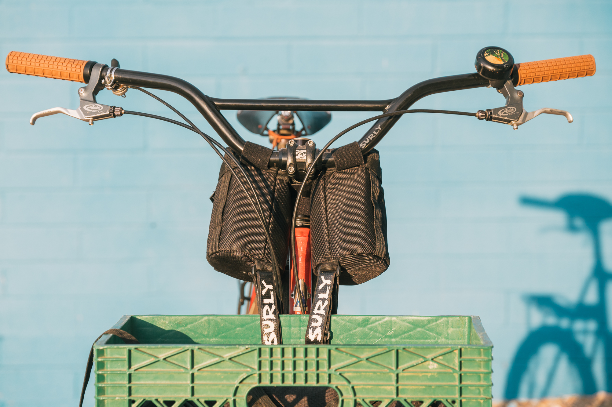 Surly Sunset Bar and Dugout Feed Bags Review – Spencer Harding | The ...