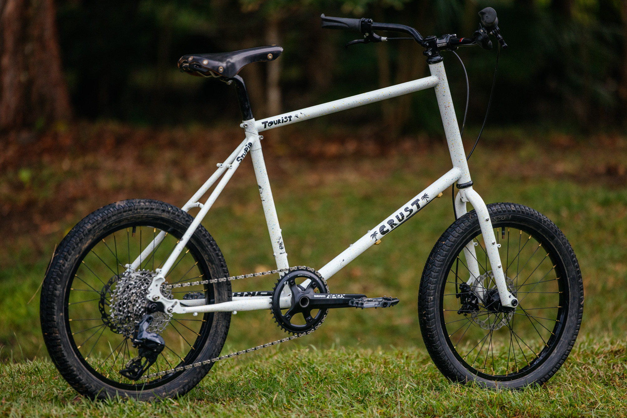 A Look at the Crust Bikes Australia Wheelhouse: Stupid Tourist Break ...