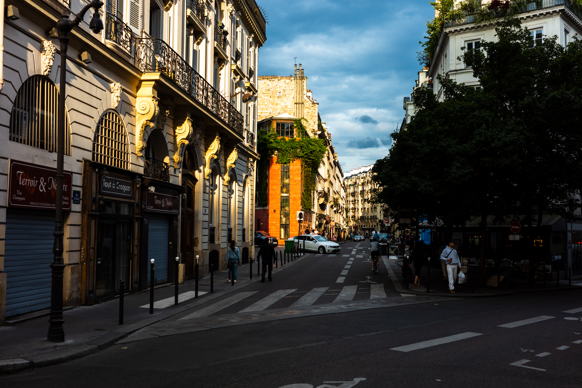 La Chouette Bike Shop: Adding Color to the City of Lights – Josh Weinberg & L’équipe de La ...