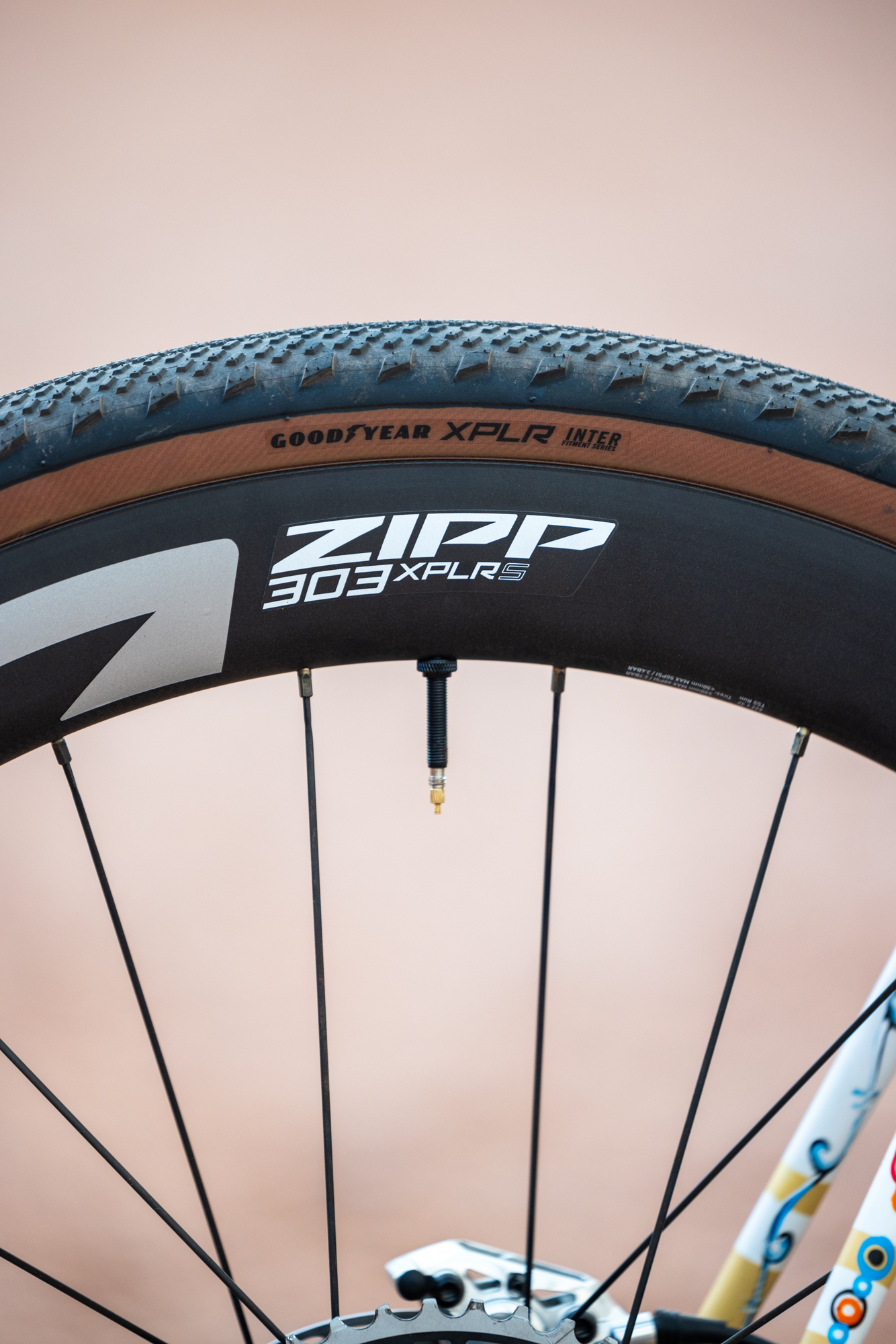 Zipp 303 XPLR SW Wheelset is Wide and Deep for Fast Gravel | The ...