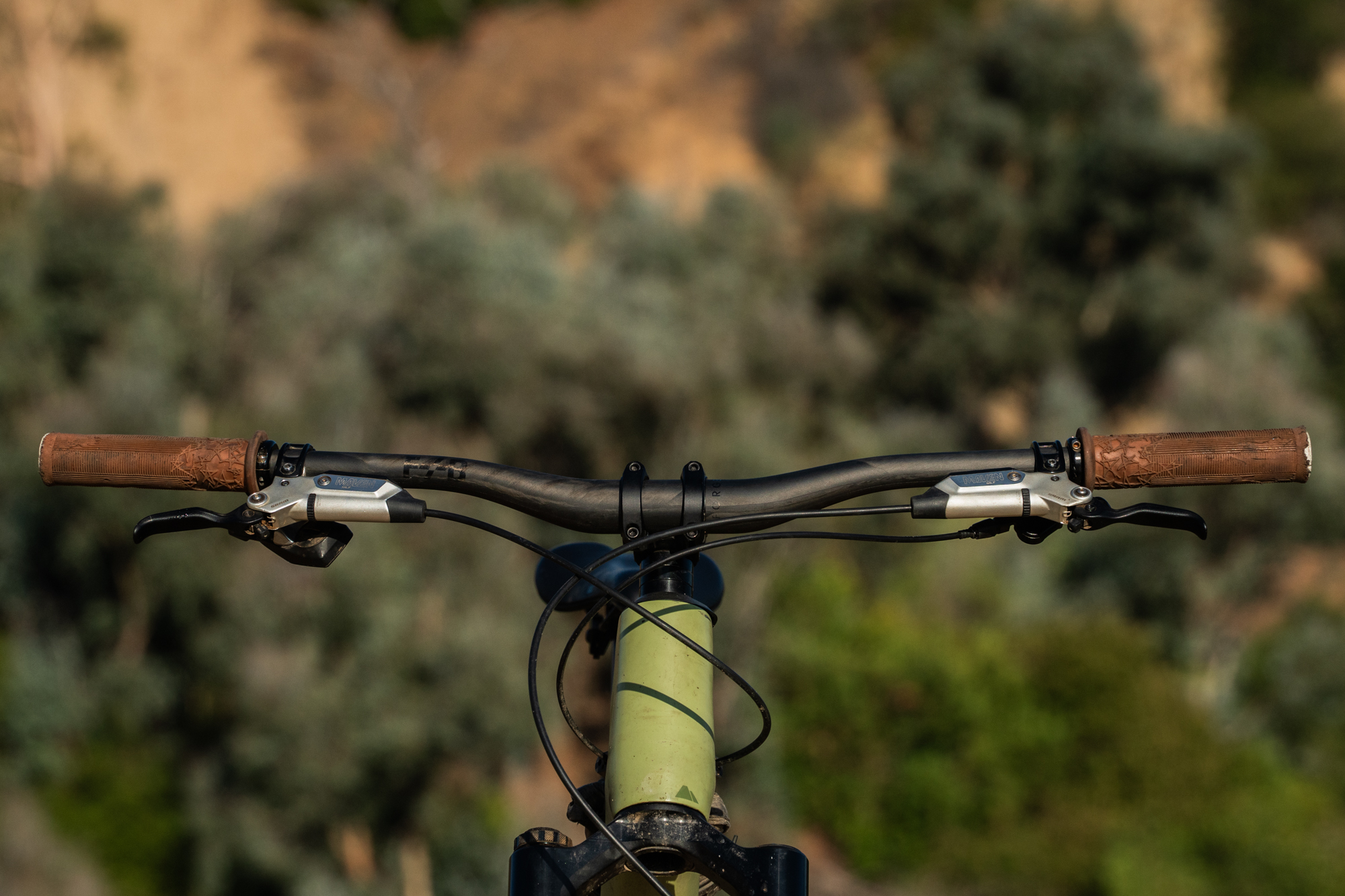 First Impressions: Forge+Bond Prototype Fusion Fiber Handlebar – Travis ...