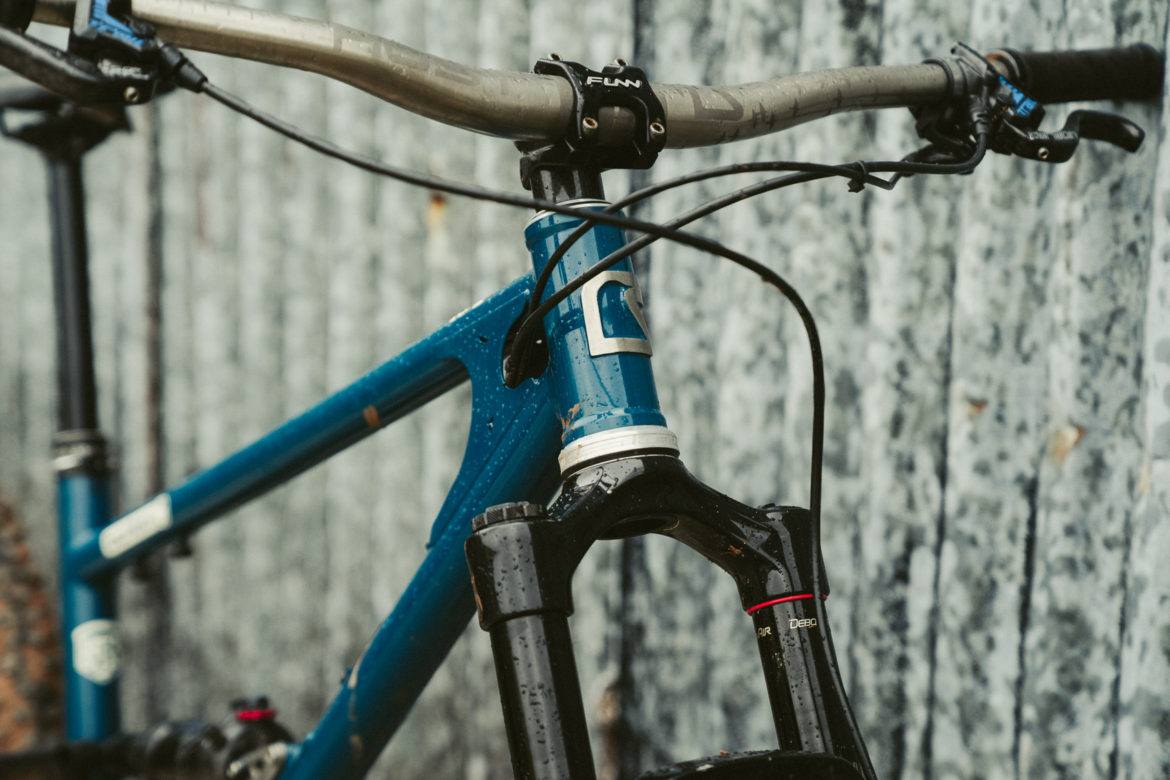 Starling Cycles Beady Little Eye V3: A Shreddy 90 mm Travel Singlespeed ...