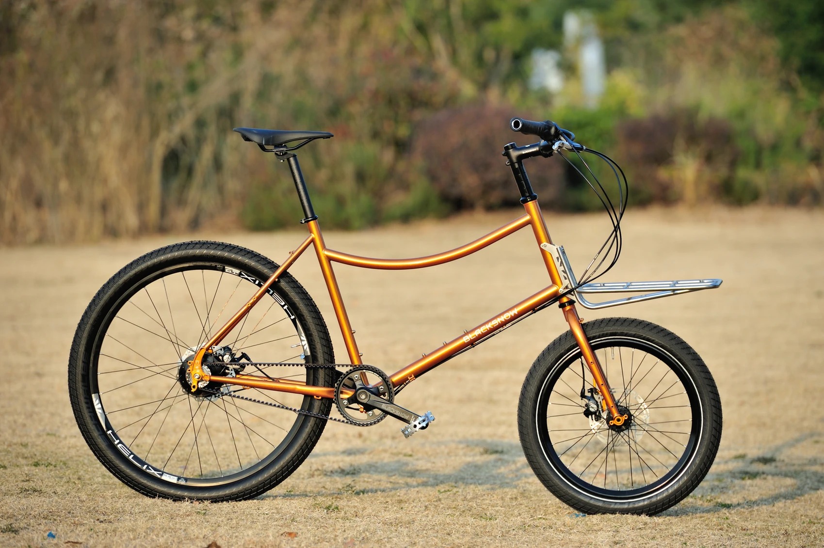 Soma Has Five Blacksnow Cycles EDC MK2 Mini Cargo Frames in Stock | The Radavist | A group of ...