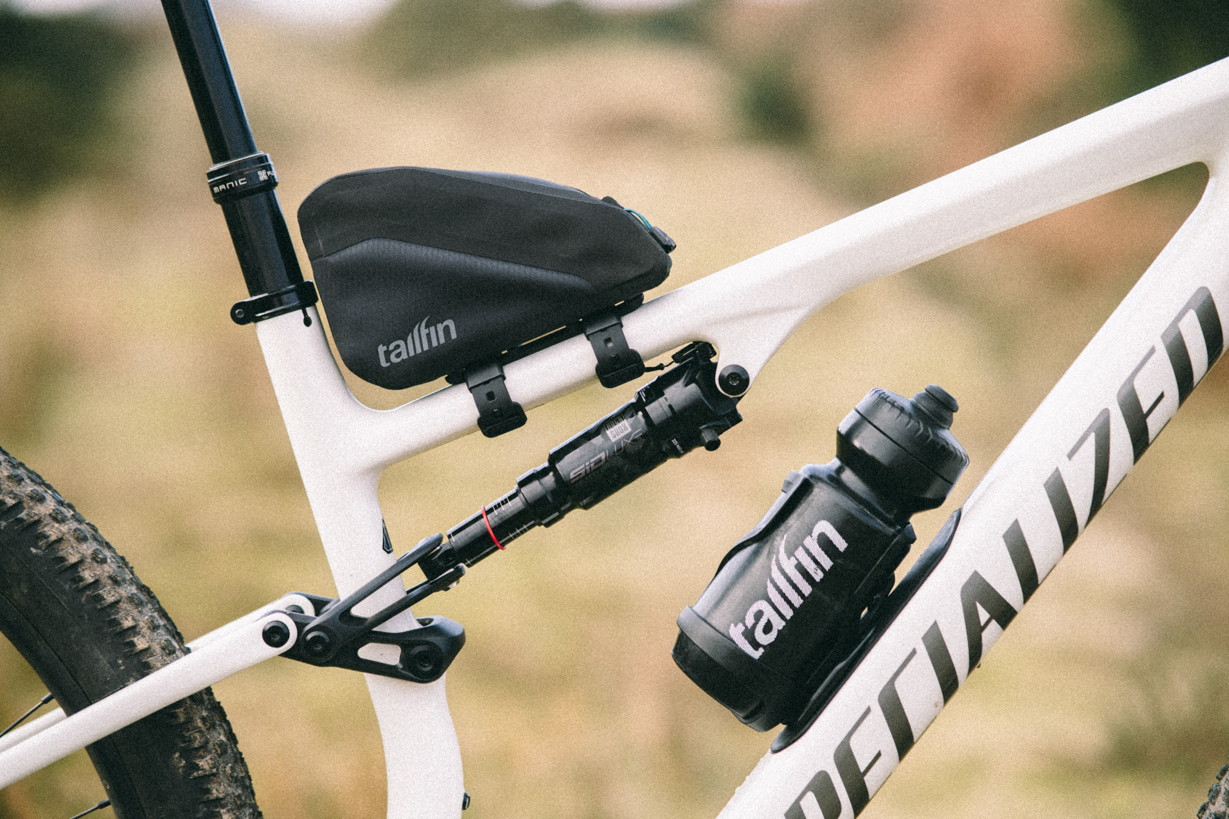 Tailfin Rear Top Tube Bag Expands Top Tube Storage | The Radavist | A ...