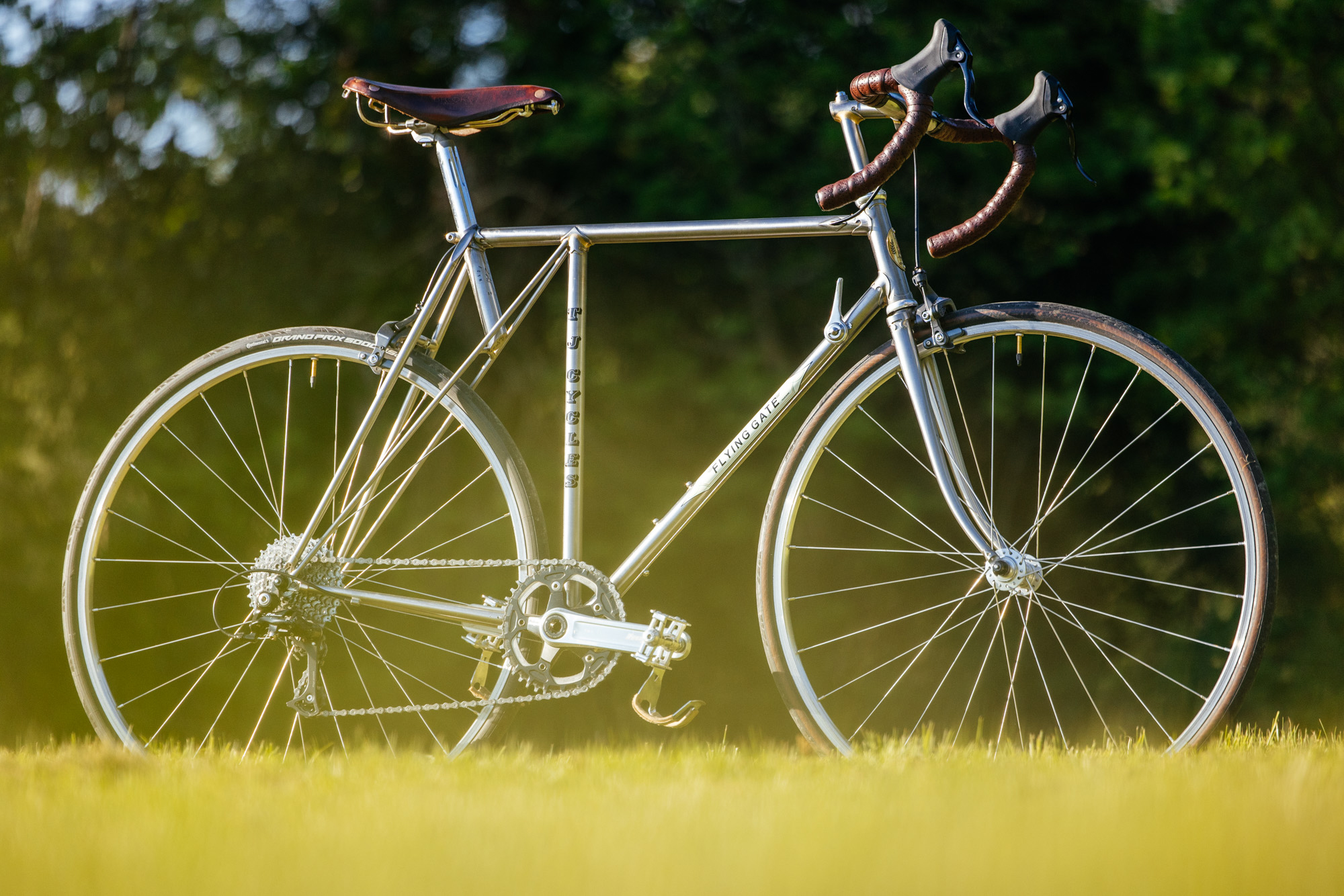TJ Cycles Flying Gate Road Bike: An Original Short Wheelbase Design ...